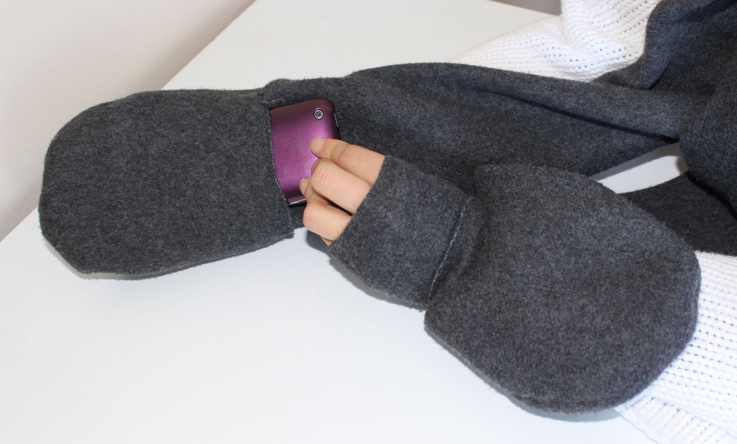 4-in-1 Hat, Scarf, Fingerless Gloves & Mitten Pocket Combo! : 8 Steps ...