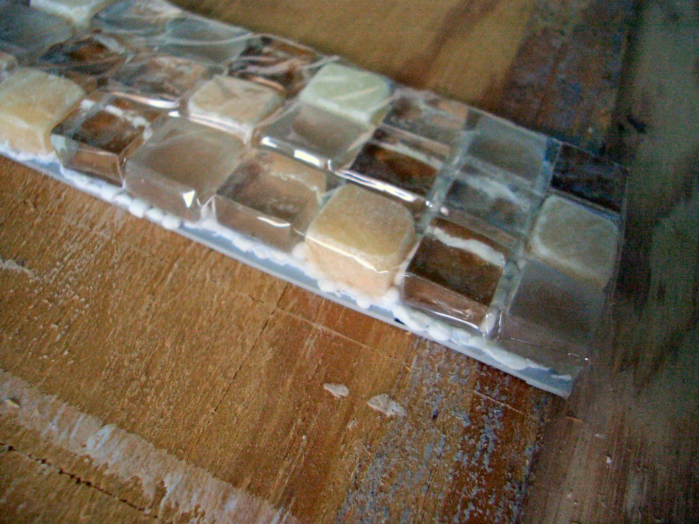 How to Create Your Own Glass Tile Listello! : 5 Steps - Instructables