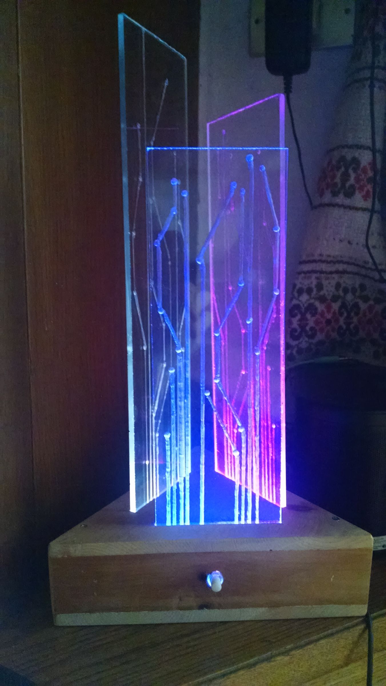 Glowing Circuit Board Lamp : 14 Steps (with Pictures) - Instructables