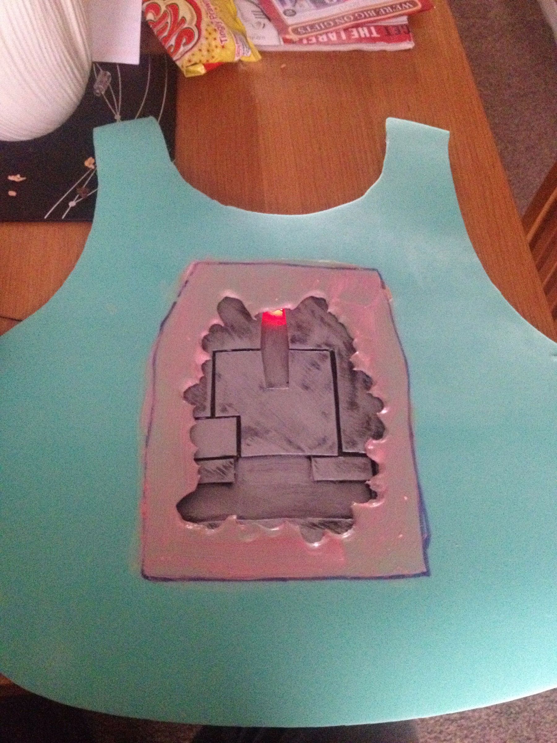 Terminator Flesh Chest Wound : 4 Steps (with Pictures) - Instructables