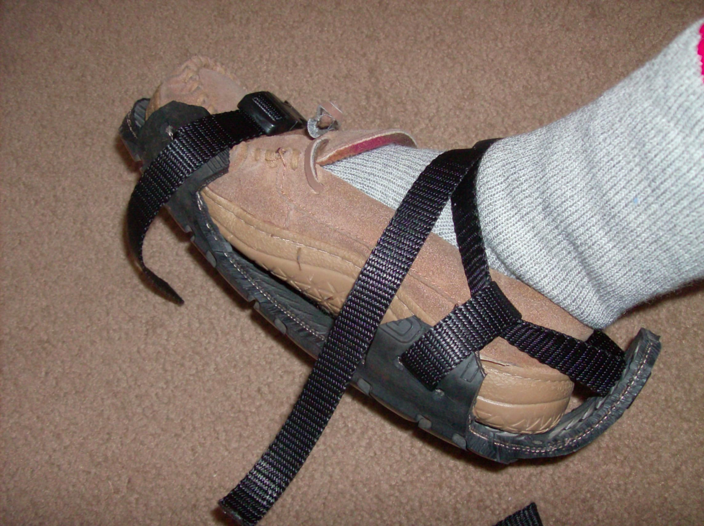 Tire Sandals : 5 Steps (with Pictures) - Instructables