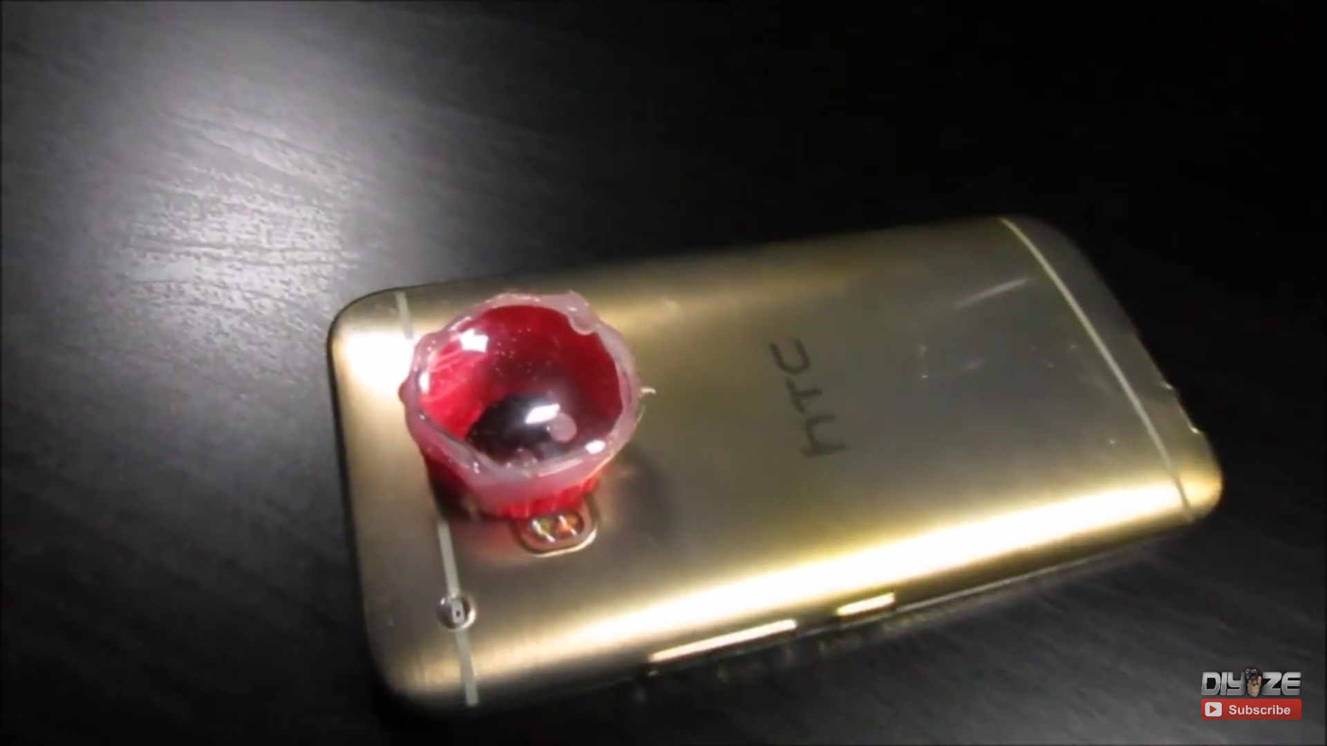 DIY MACRO LENS USING RECYCLED BOTTLE : 4 Steps - Instructables