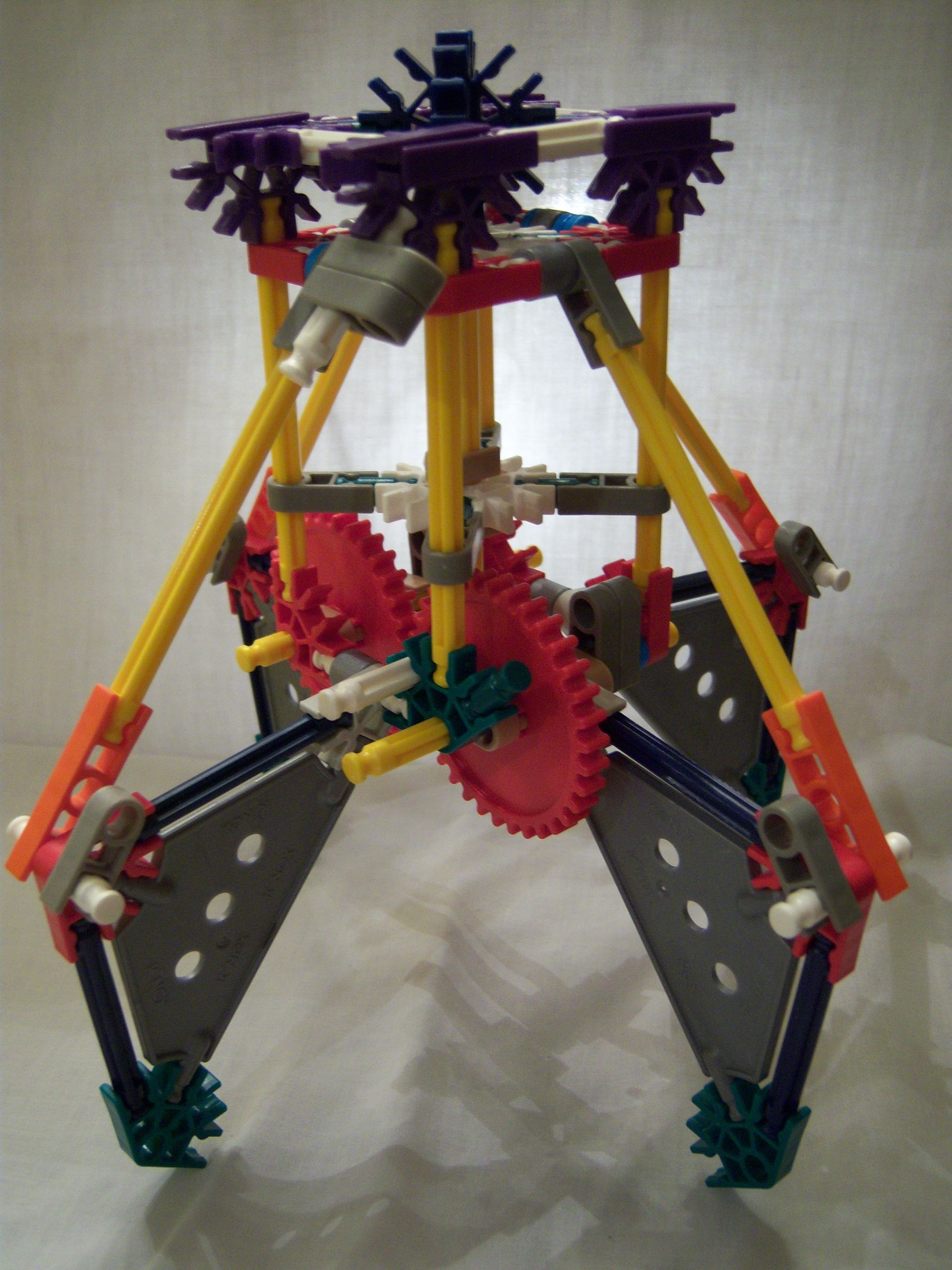 Motorized K'nex Claw : 9 Steps - Instructables