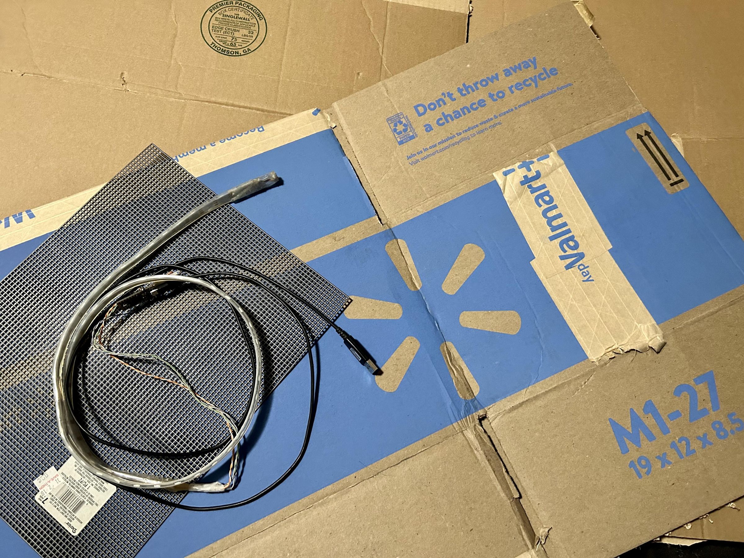 Giant Stoplight Lamp : 3 Steps - Instructables