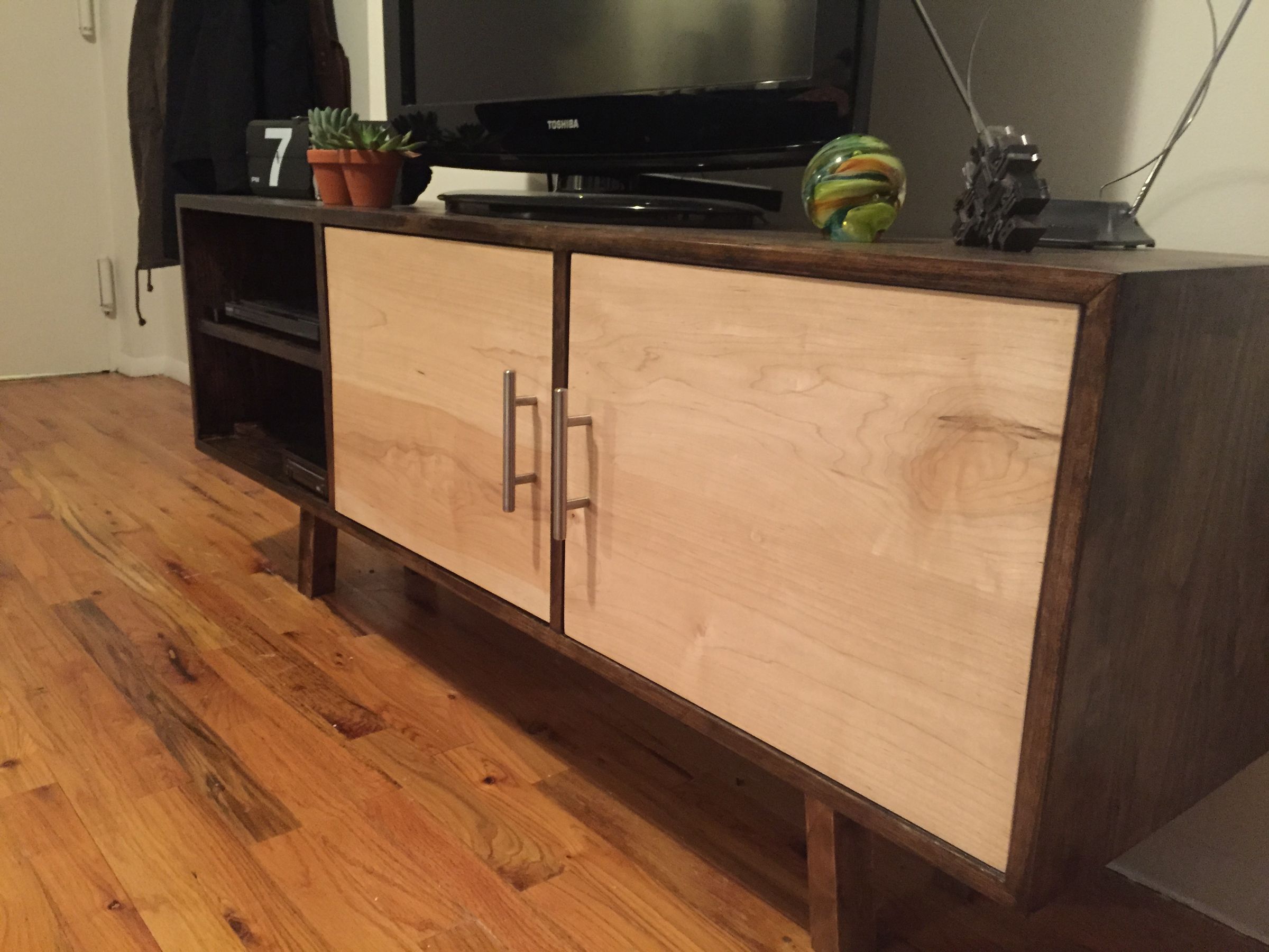 60s Style TV Console : 8 Steps (with Pictures) - Instructables