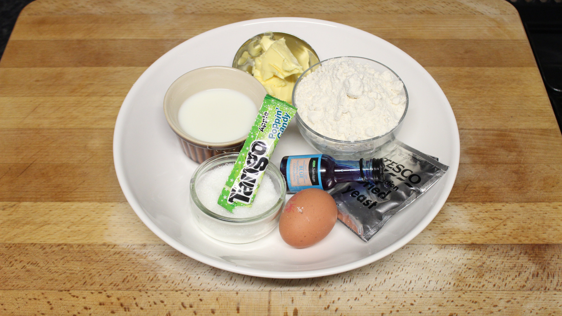 Blue Popping Candy Donut Balls Recipe From Food Devils : 11 Steps ...