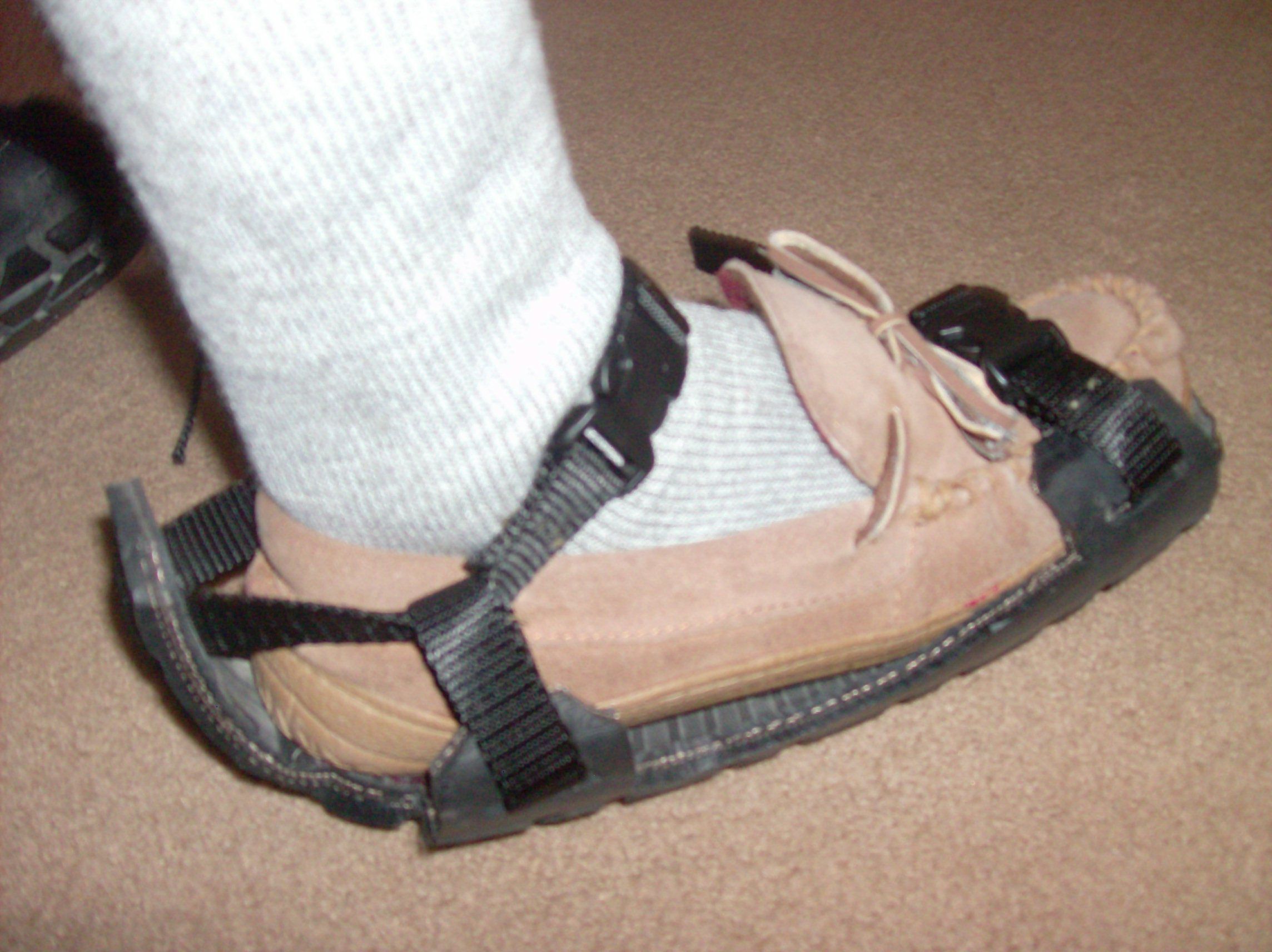 Tire Sandals : 5 Steps (with Pictures) - Instructables