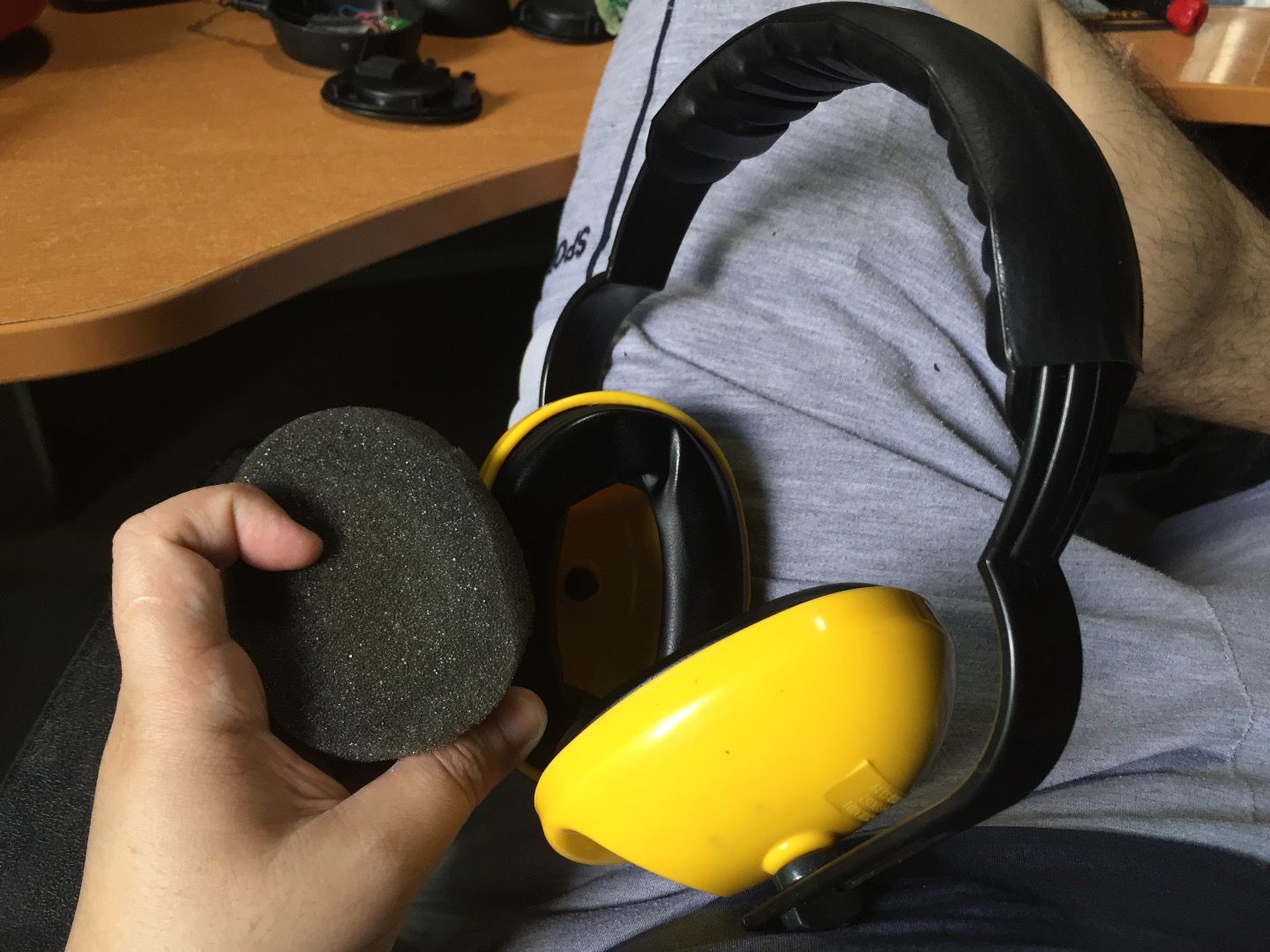 DIY Wireless Bluetooth Headphone With Ear Muff : 7 Steps - Instructables