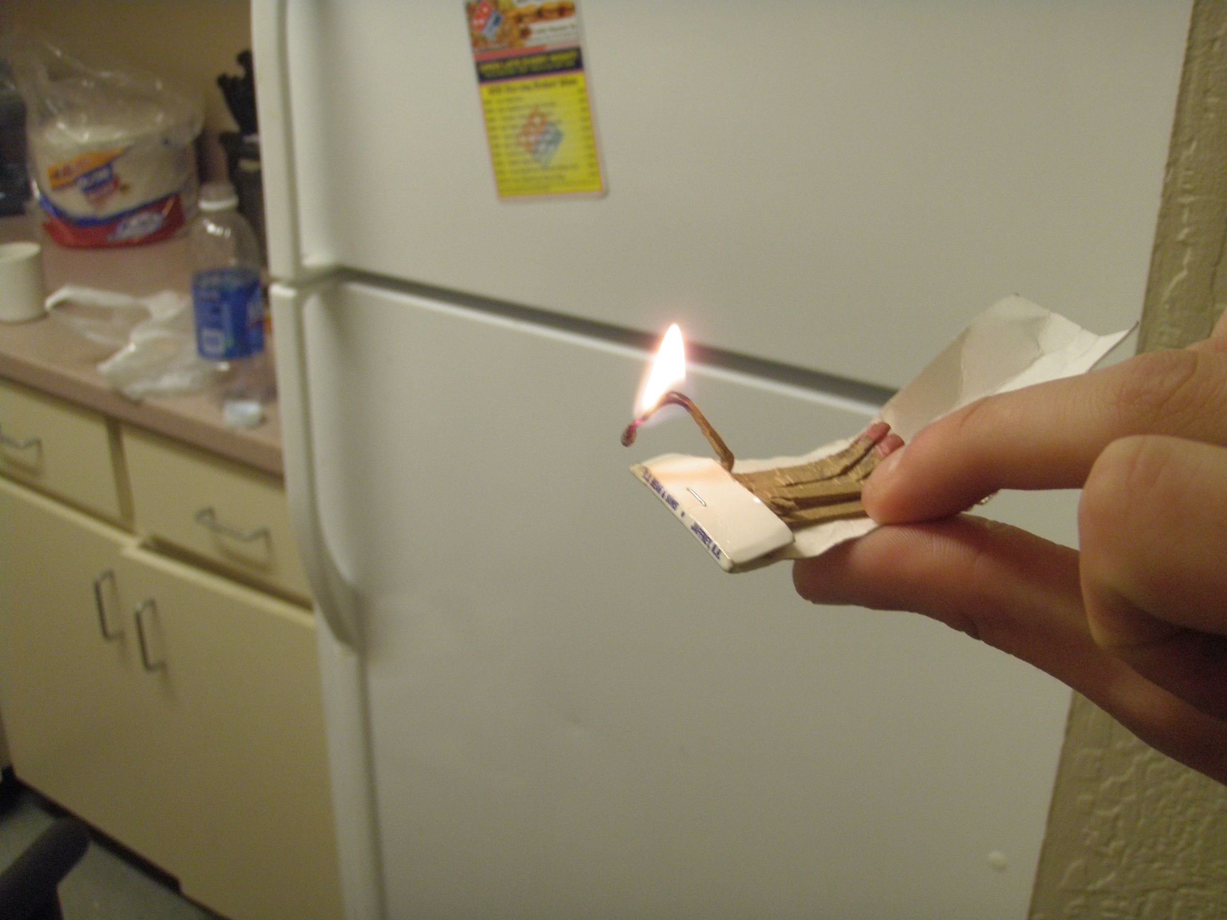 Light a Match One-handed From a Matchbook : 6 Steps (with Pictures ...