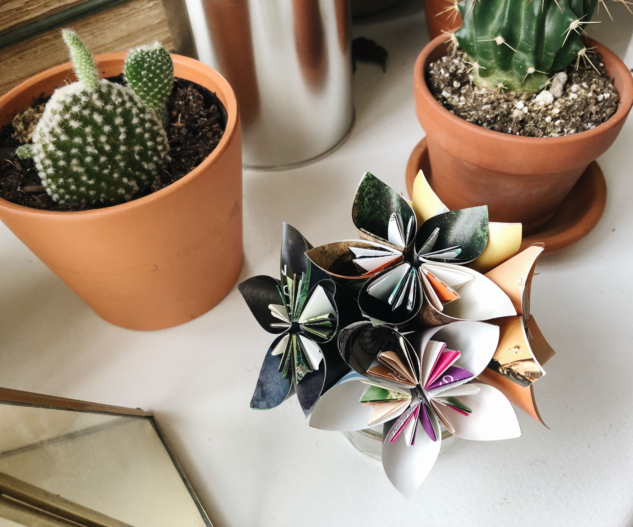 Origami Paper Flowers : 10 Steps (with Pictures) - Instructables