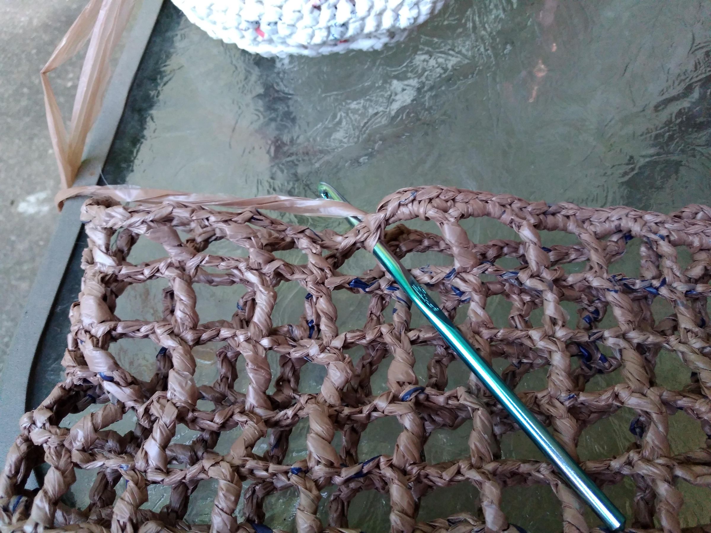 Mesh Tote Bags From Single-Use Plastic Bags : 8 Steps (with Pictures ...