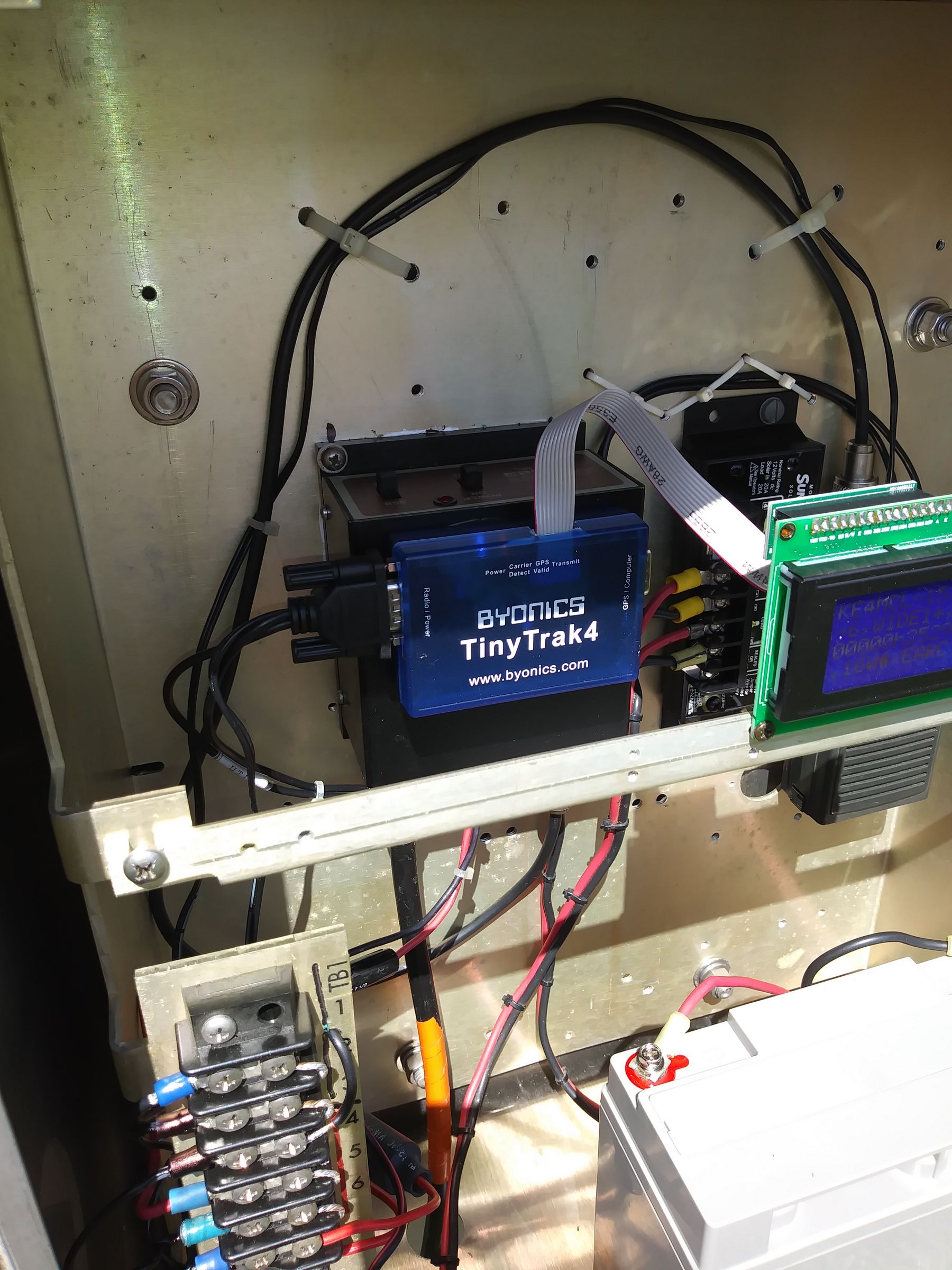 Solar Powered APRS Digipeater for Amateur Radio : 10 Steps (with ...