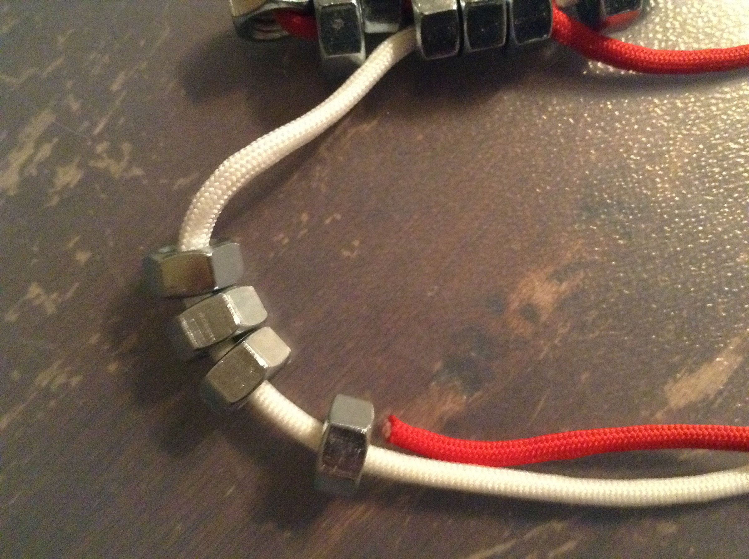 Paracord Gecko/ Lizard : 10 Steps (with Pictures) - Instructables