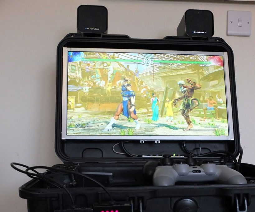 PlayCase V1.5: Modular Portable Console Carrying Case, Full HD 19 Inch ...