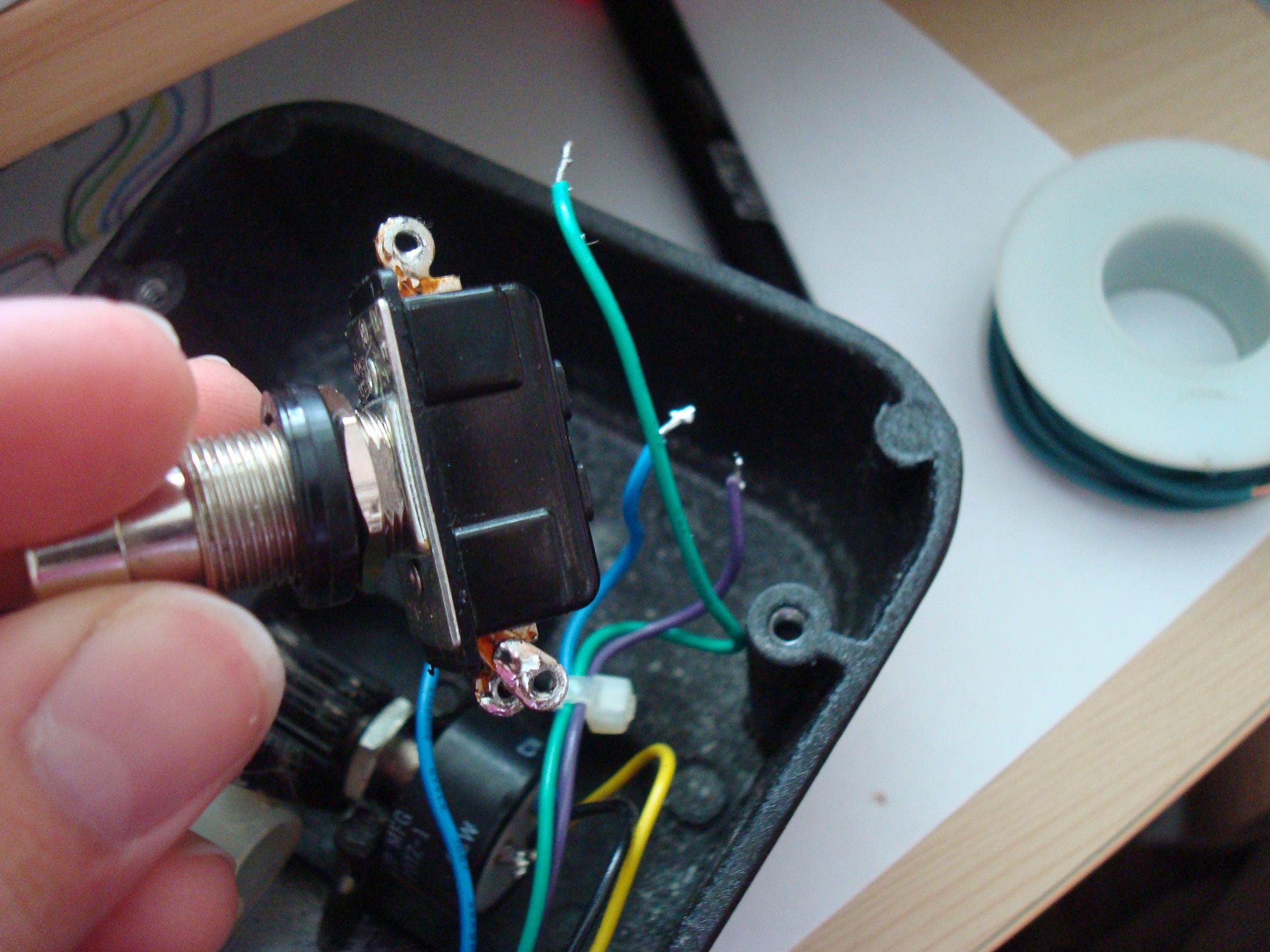 Modify Your Wah Pedal : 6 Steps (with Pictures) - Instructables