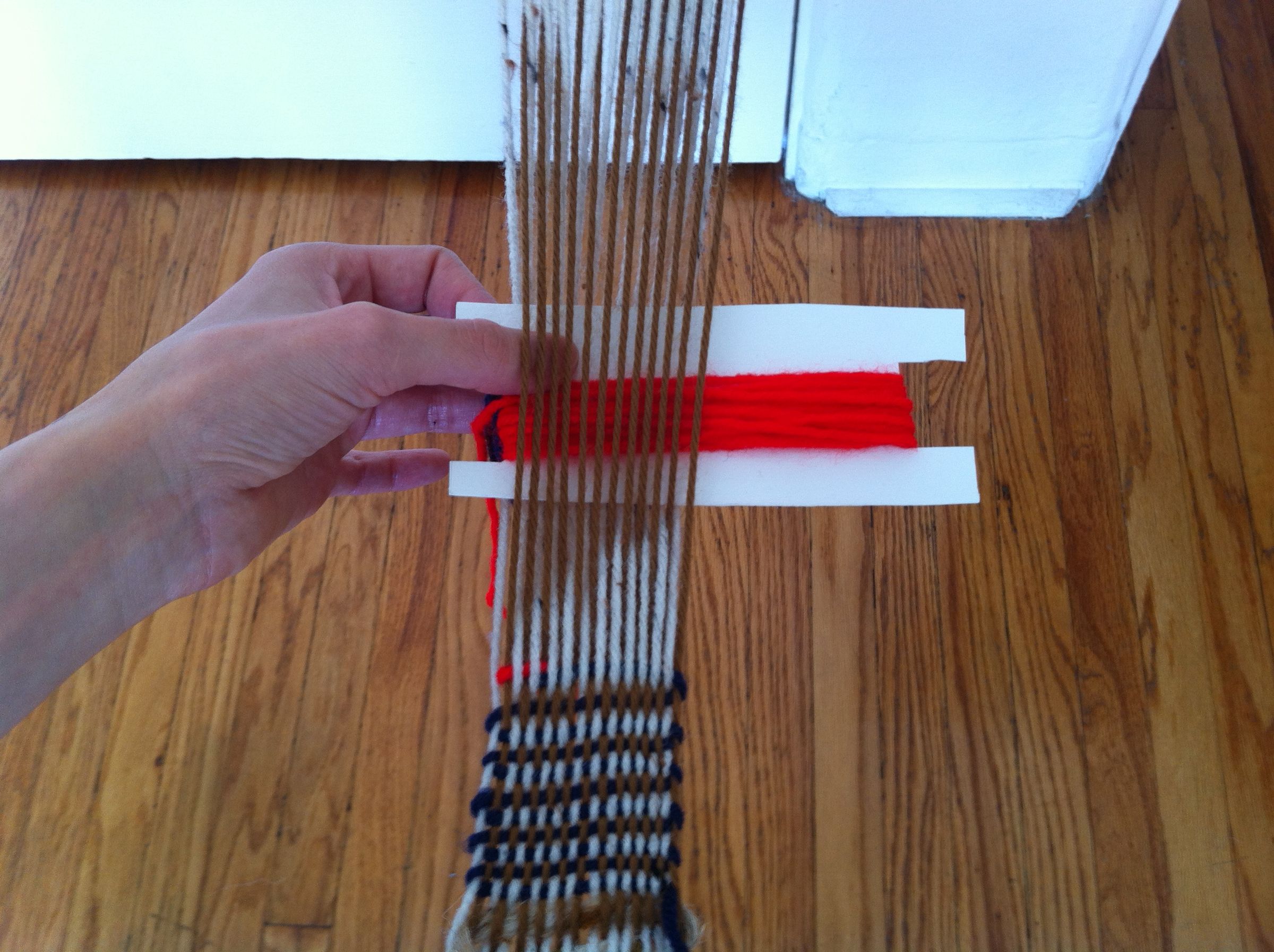 Sticks + Strings Loom : 8 Steps (with Pictures) - Instructables