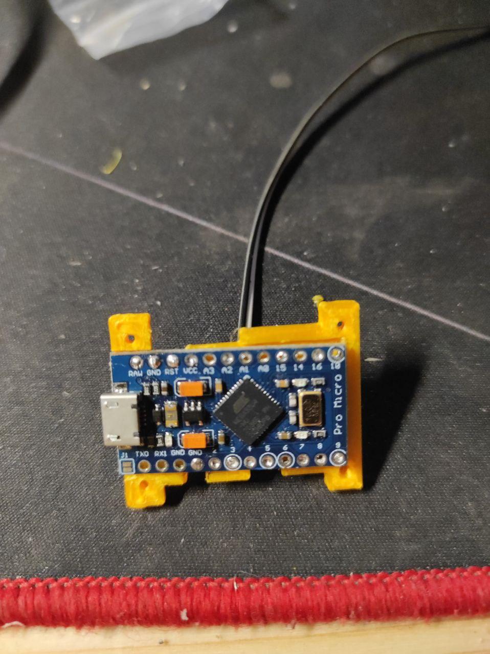 Conversion of the MICROZONE MC6c Flight Controller Into a HID Usb Joystick Using ARDUINO : 3 ...