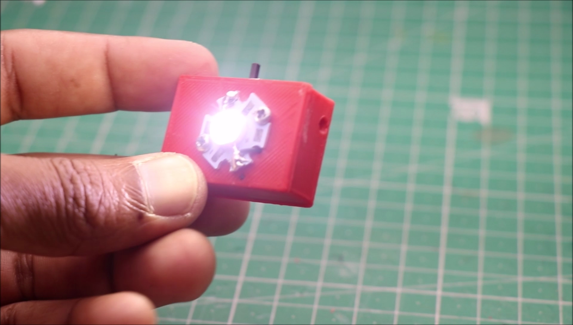 How to Make Mini Rechargeable Powerful LED Light : 8 Steps (with ...