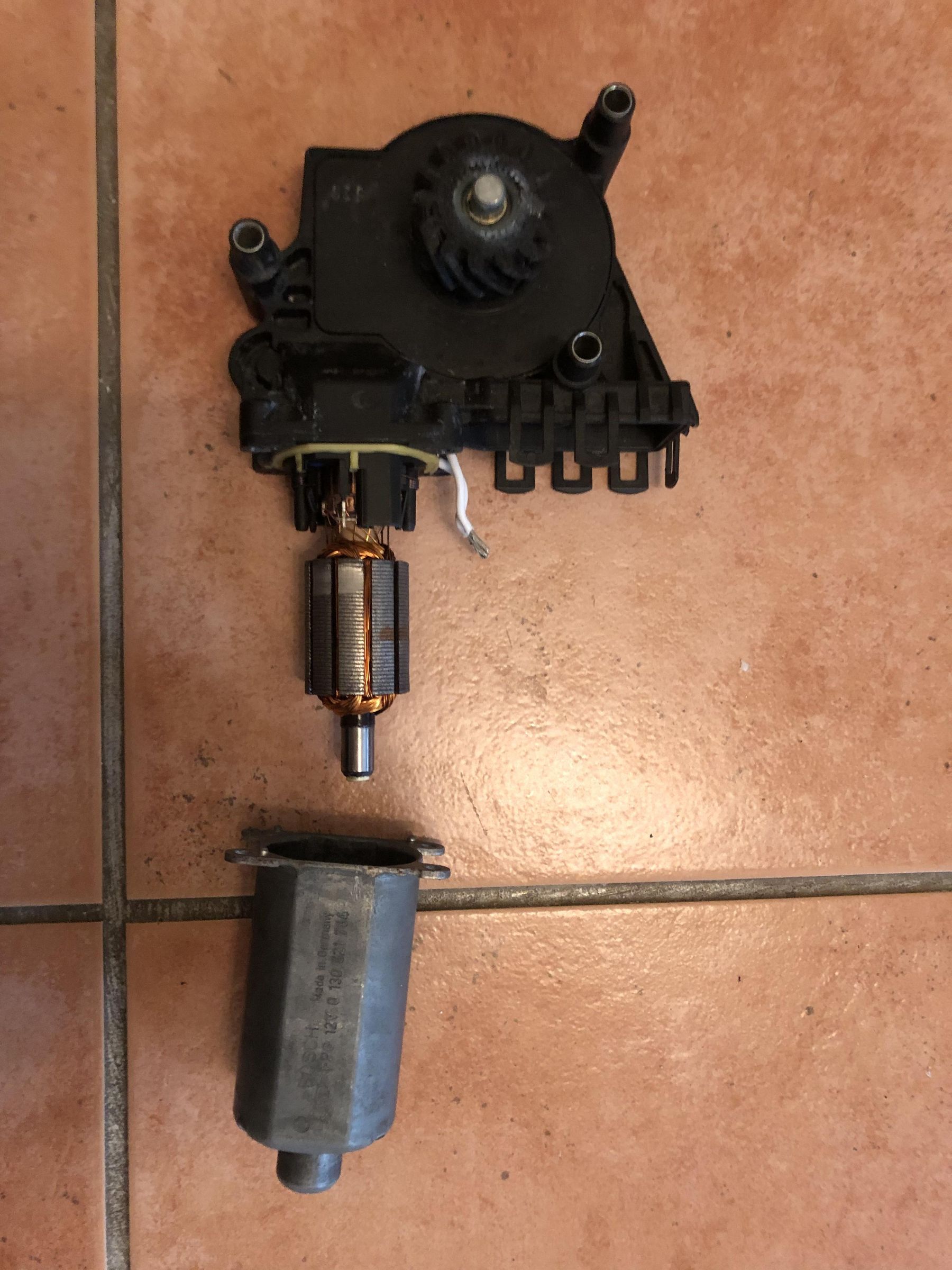 Smart Dining Table Lamp; Motorized and Height Adjustable : 6 Steps ...