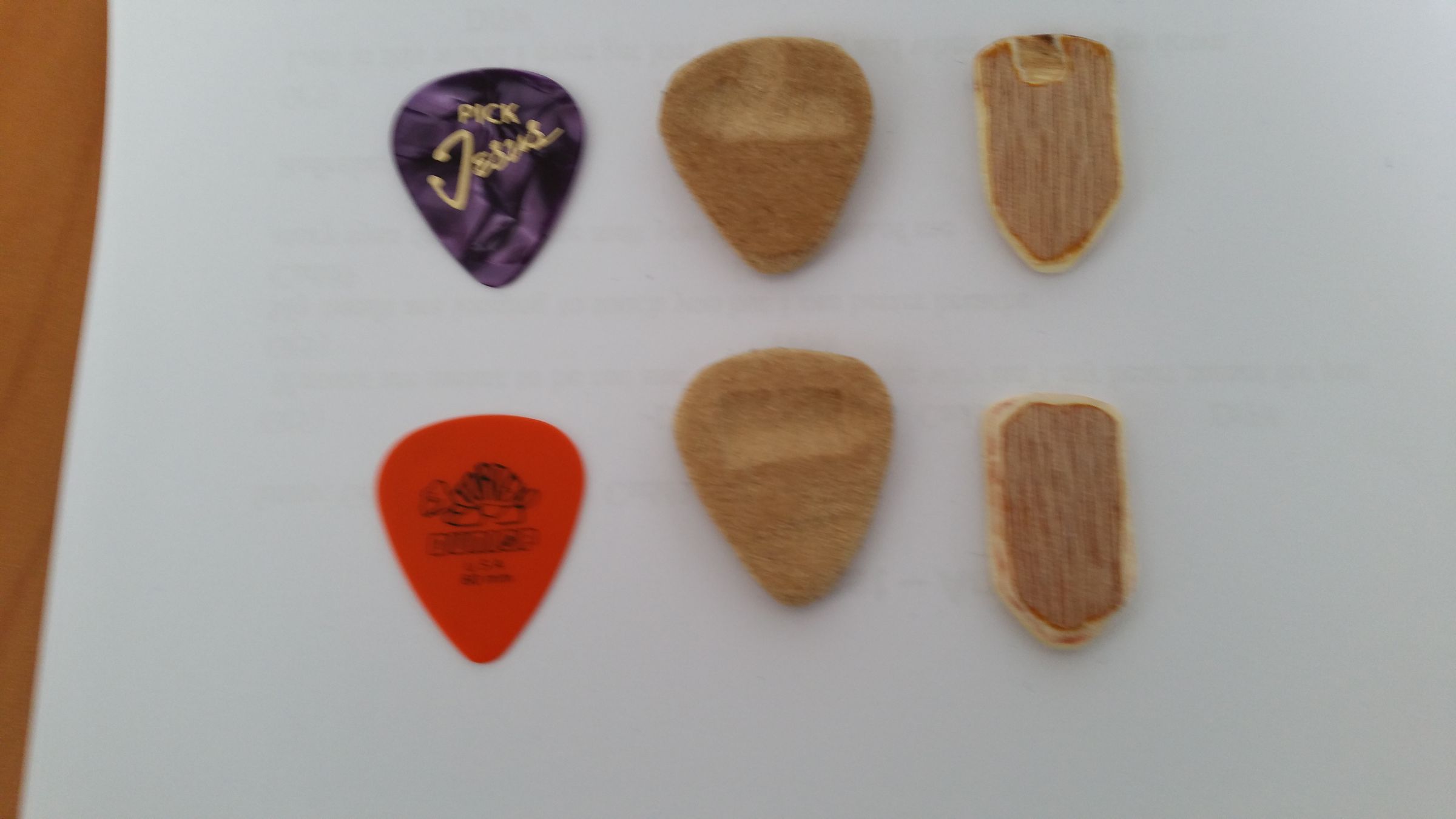 Plectrum/pick Made of Fibreboard and Plywood : 4 Steps (with Pictures ...