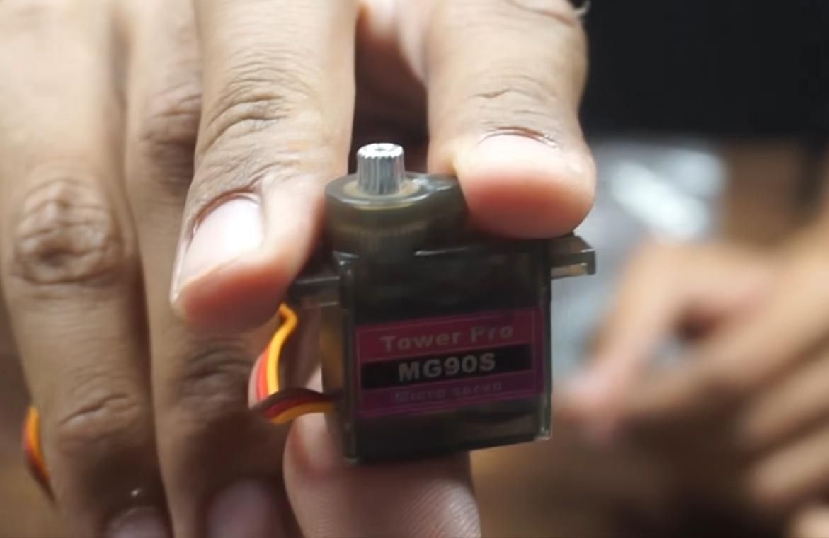 How to Make a WALKING SPIDER ROBOT at Home | 3D Printed Crawling Robot ...