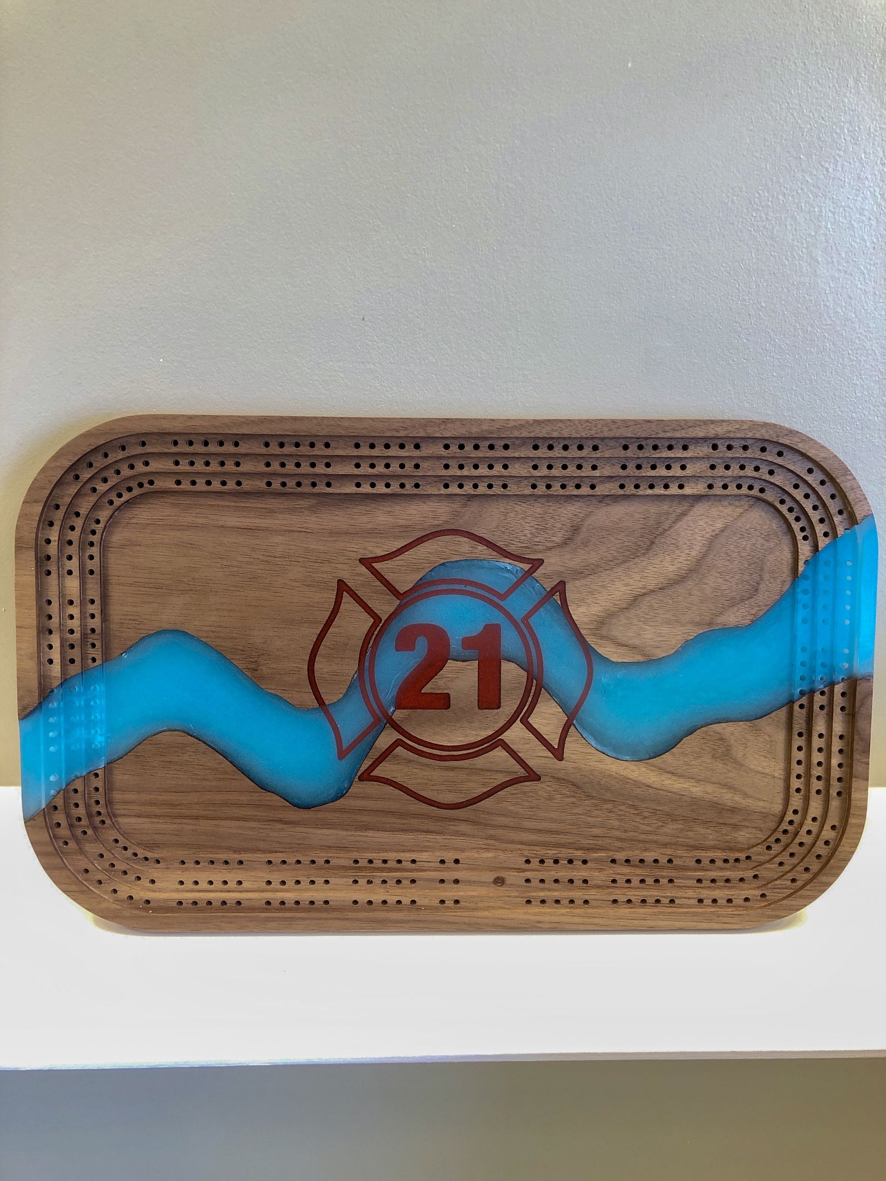 Step by Step Epoxy River Pour for Beginners : 9 Steps - Instructables