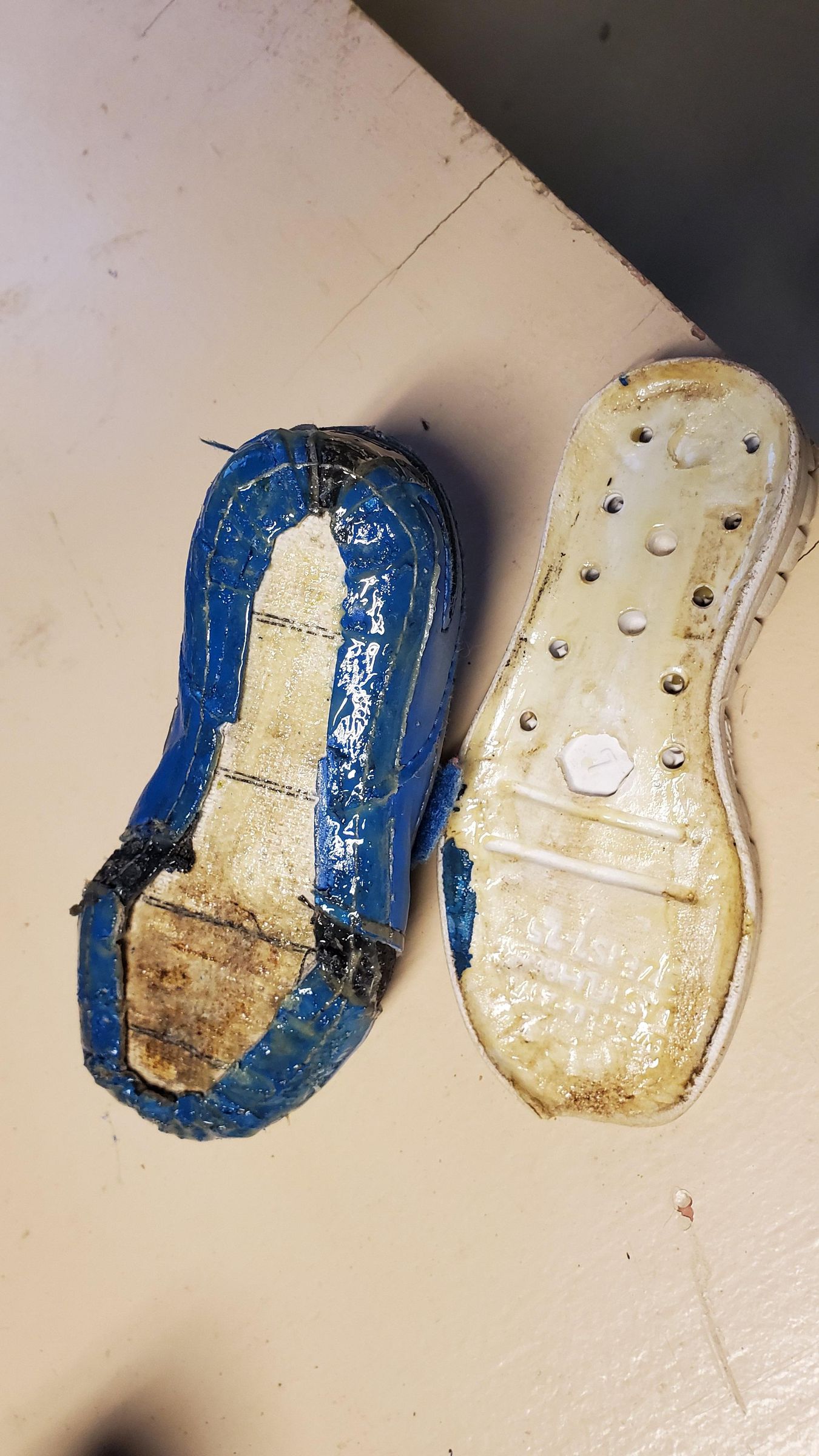 So Your Kid Lost It's Soul. Shoe Repair. : 3 Steps - Instructables