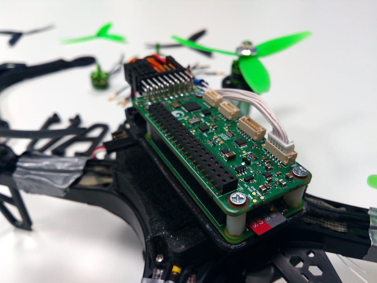 Pi0drone: a $200 Smart Drone With the Pi Zero : 4 Steps - Instructables