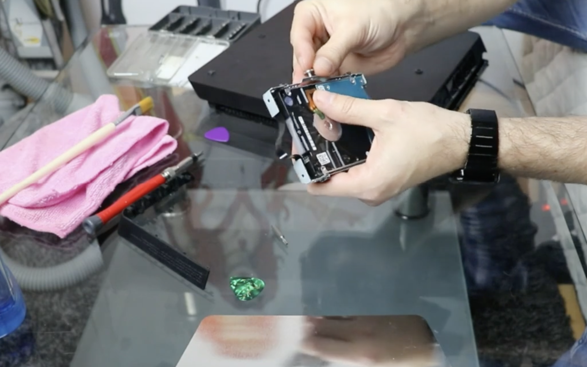 PS4 Slim Cleaning: Fix Loud Fan & Thermal Paste Change : 12 Steps (with ...