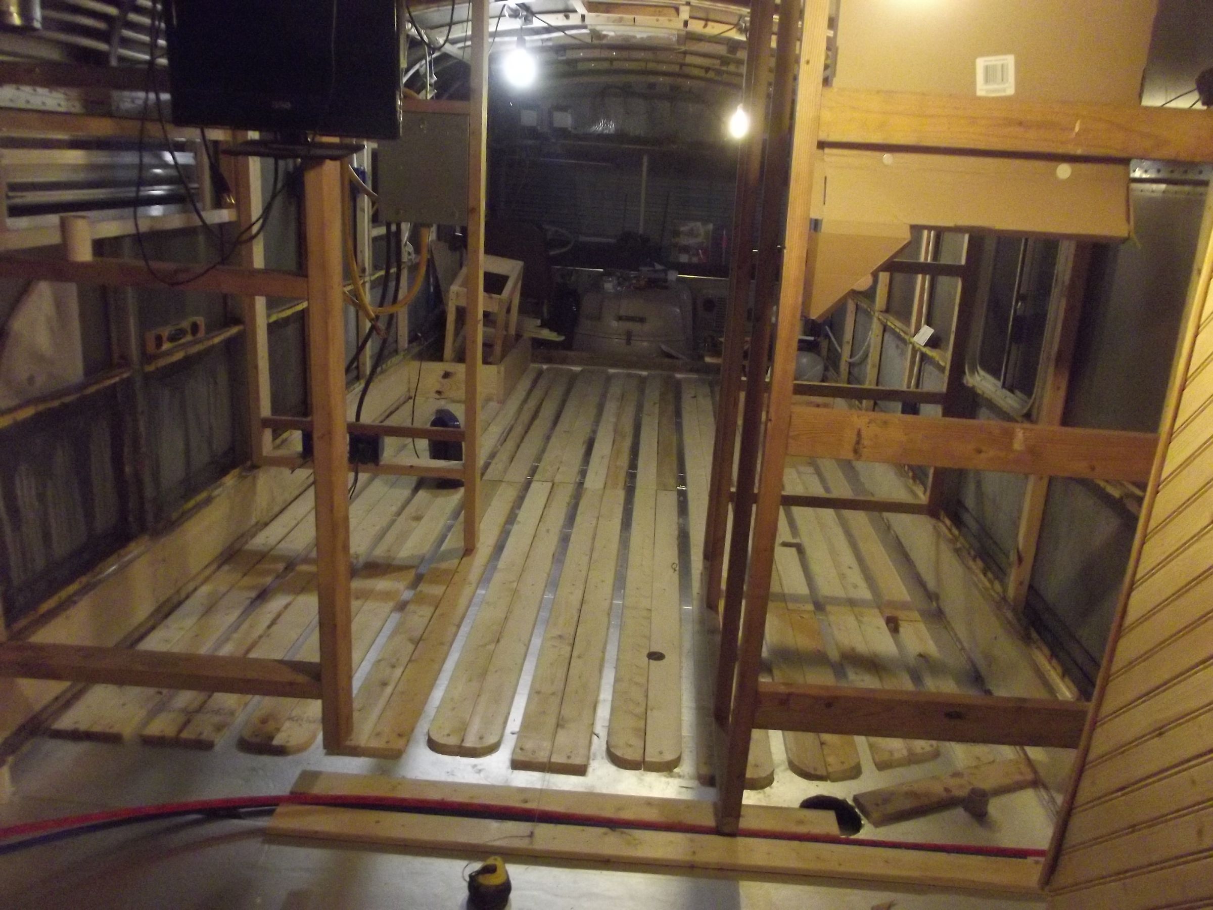 Putting a Heated Floor in a Bus (part 1) : 5 Steps - Instructables