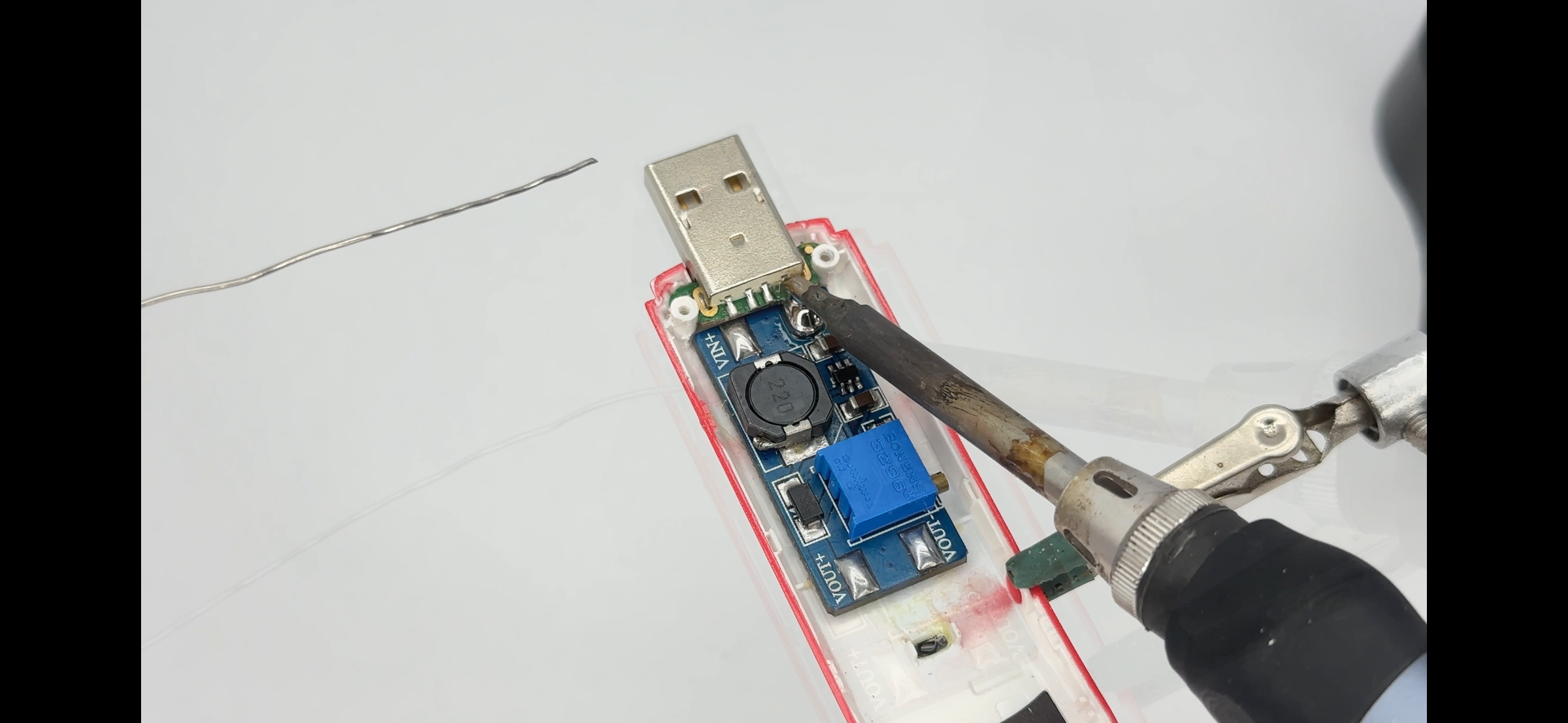 DIY LED Voltage Tester – Test Any DC Voltage With LEDs! : 11 Steps ...