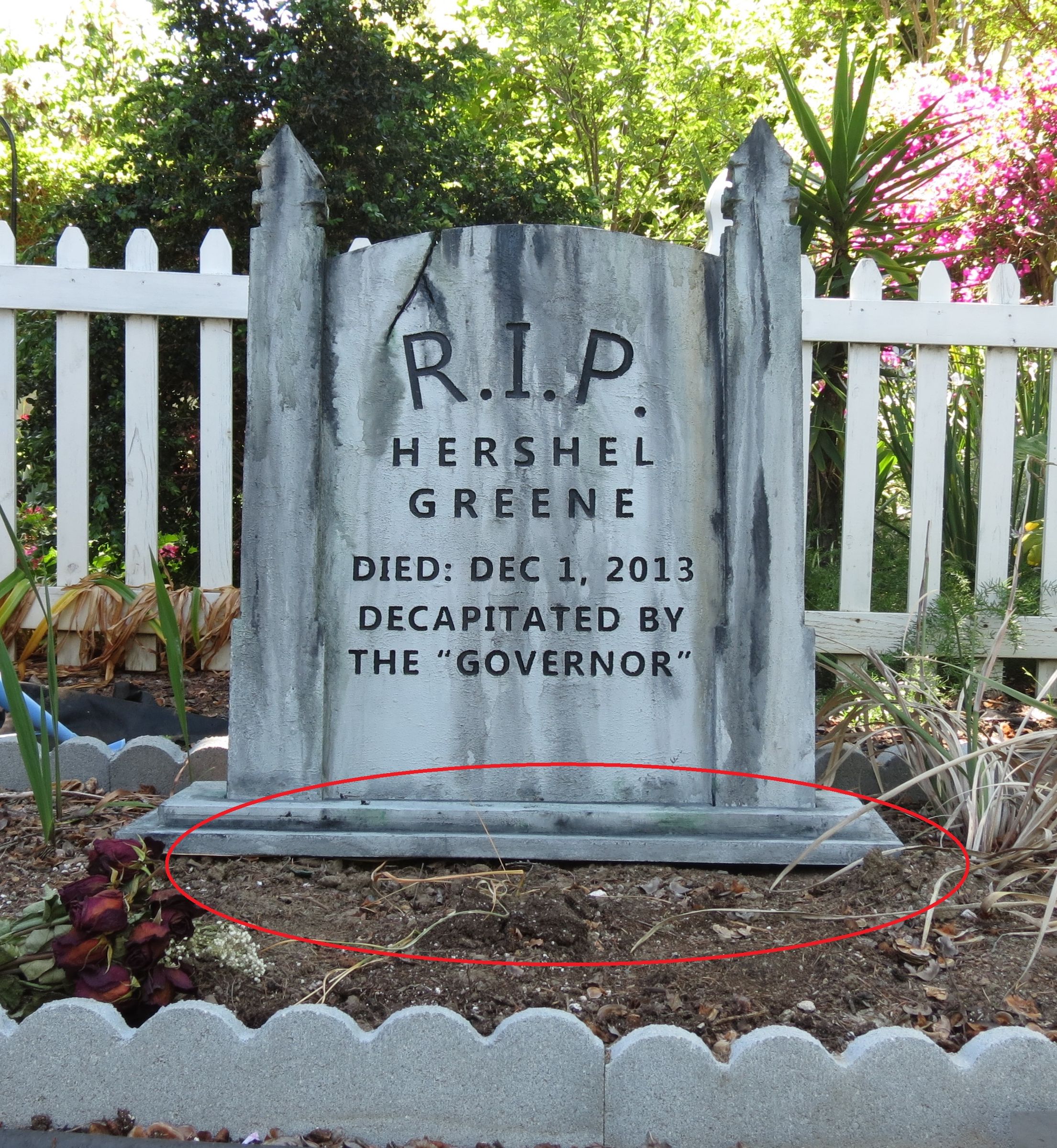 CNC Routed Pillared Tombstone : 9 Steps - Instructables