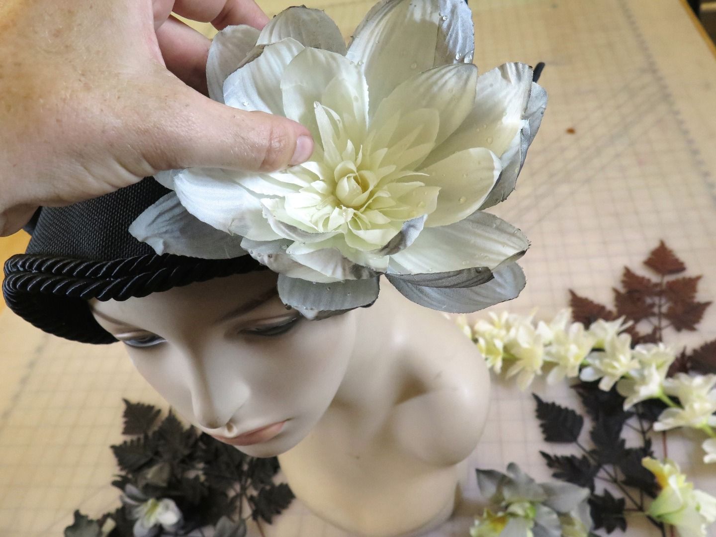 LED Flower Crown : 13 Steps (with Pictures) - Instructables