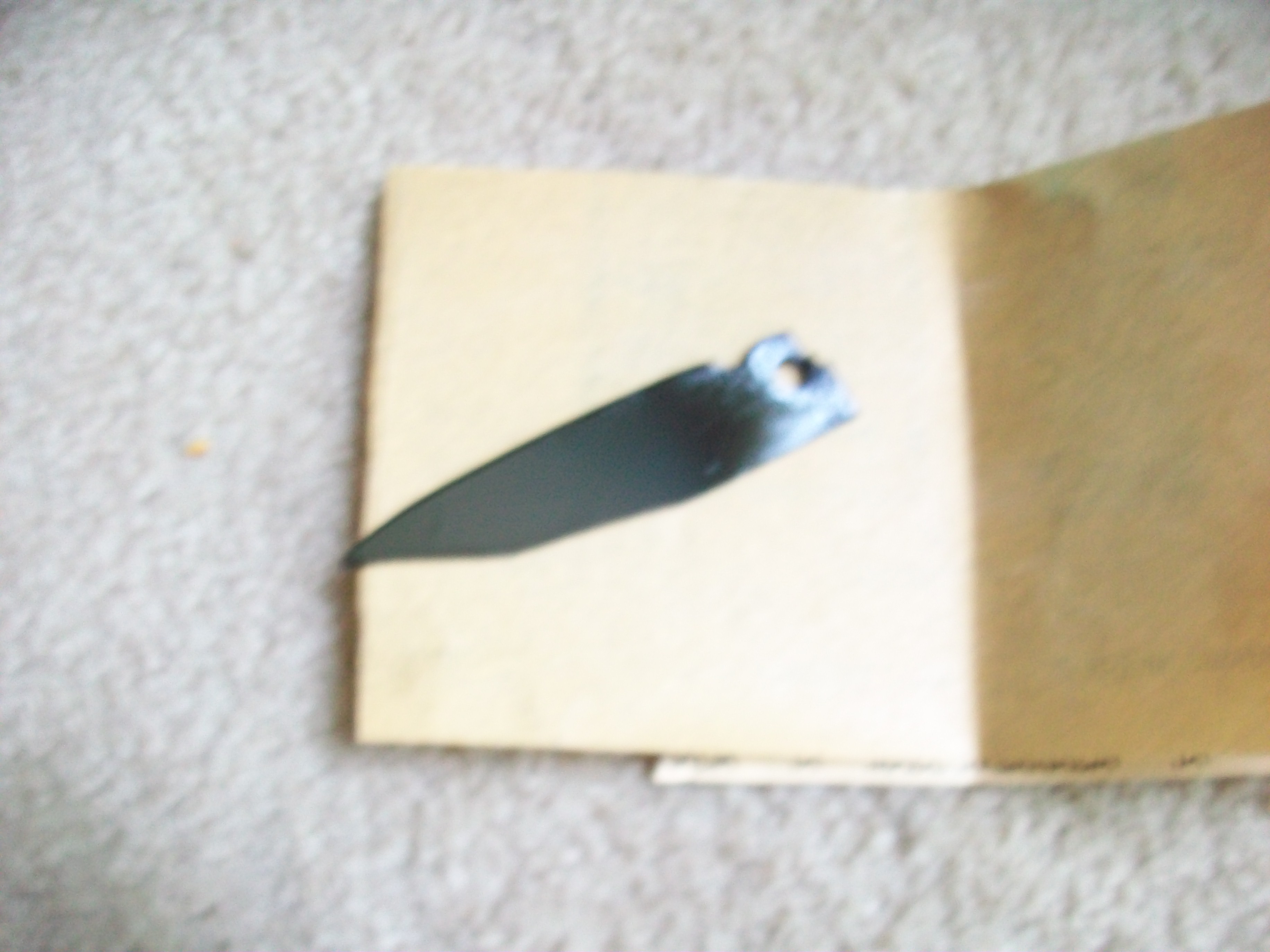 Make a Realistic Prop/Fake Knife : 6 Steps - Instructables