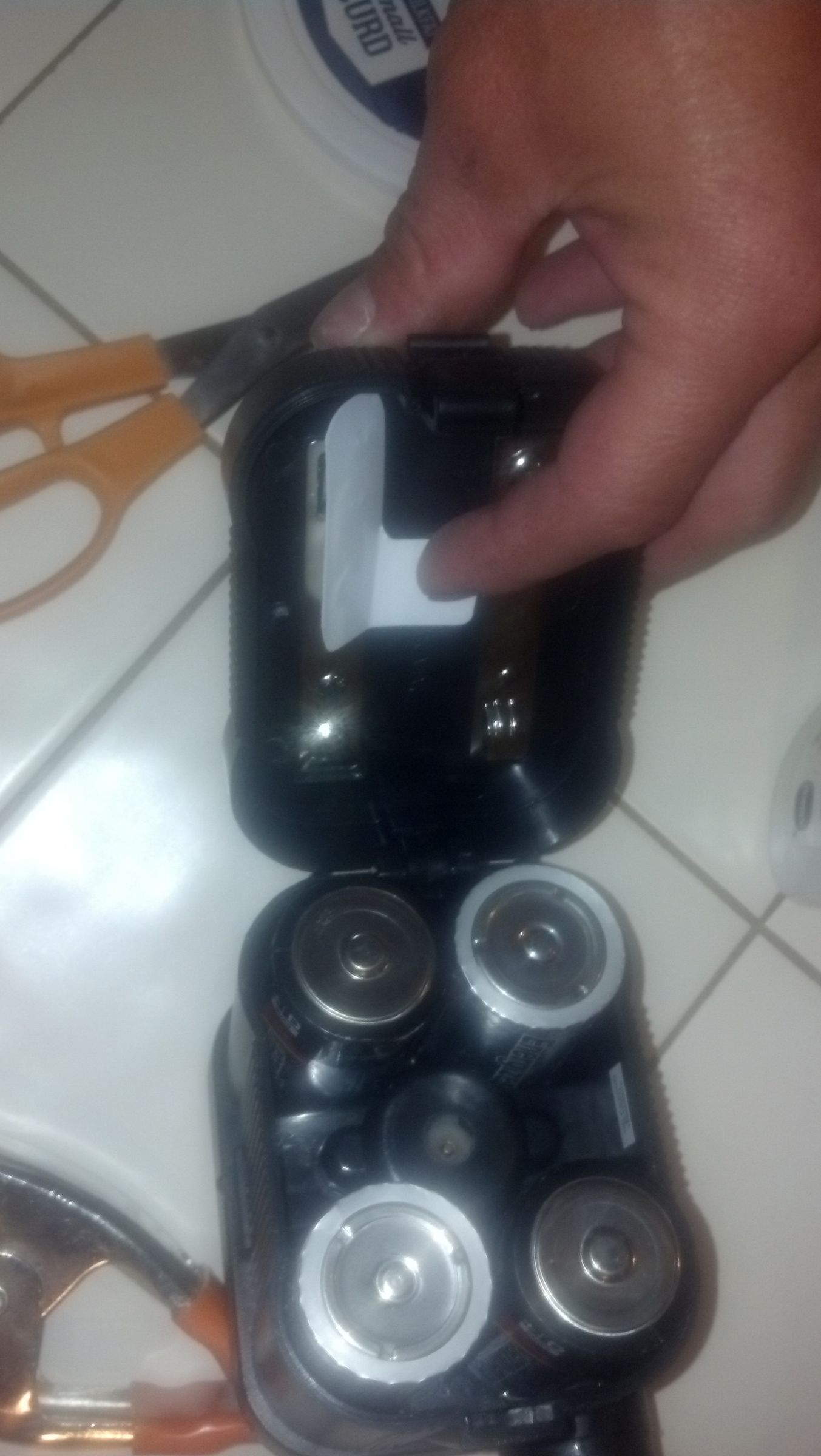 Battery Saver : 3 Steps - Instructables