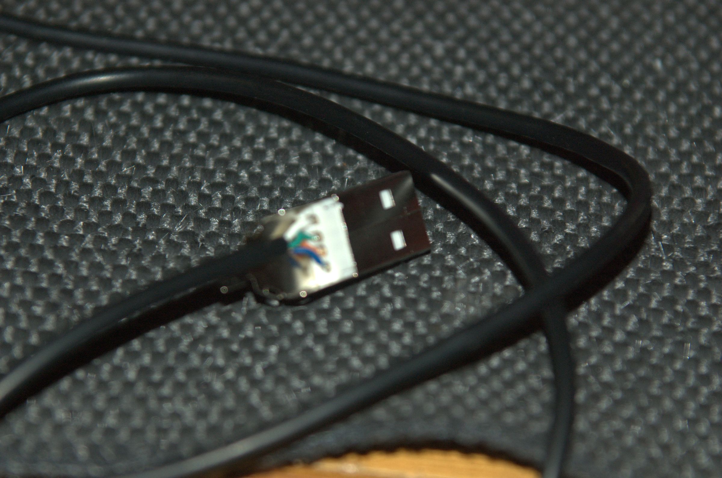 How to Repair a Moulded USB Plug : 4 Steps - Instructables