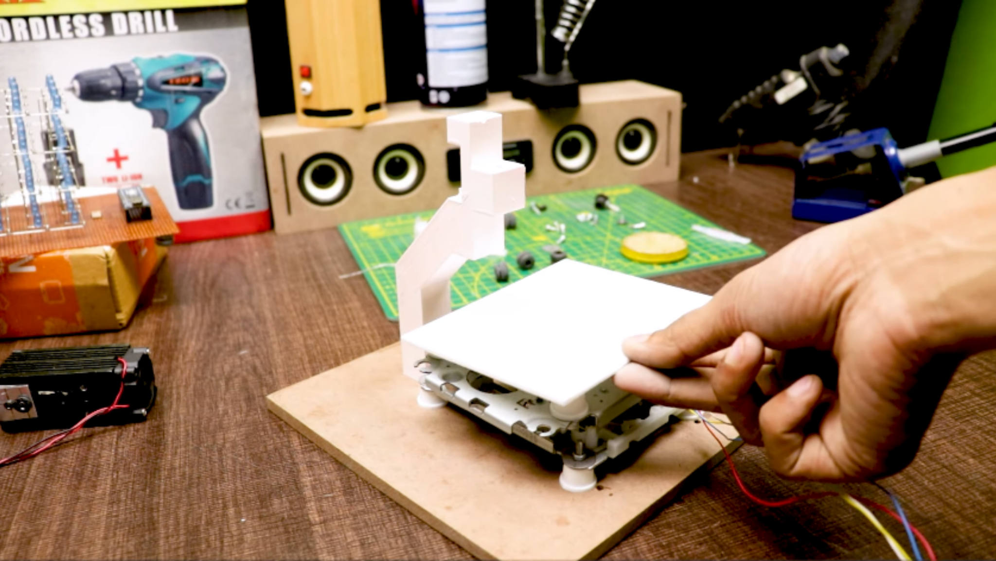 How to Make Powerfull Laser Engraver : 12 Steps (with Pictures ...