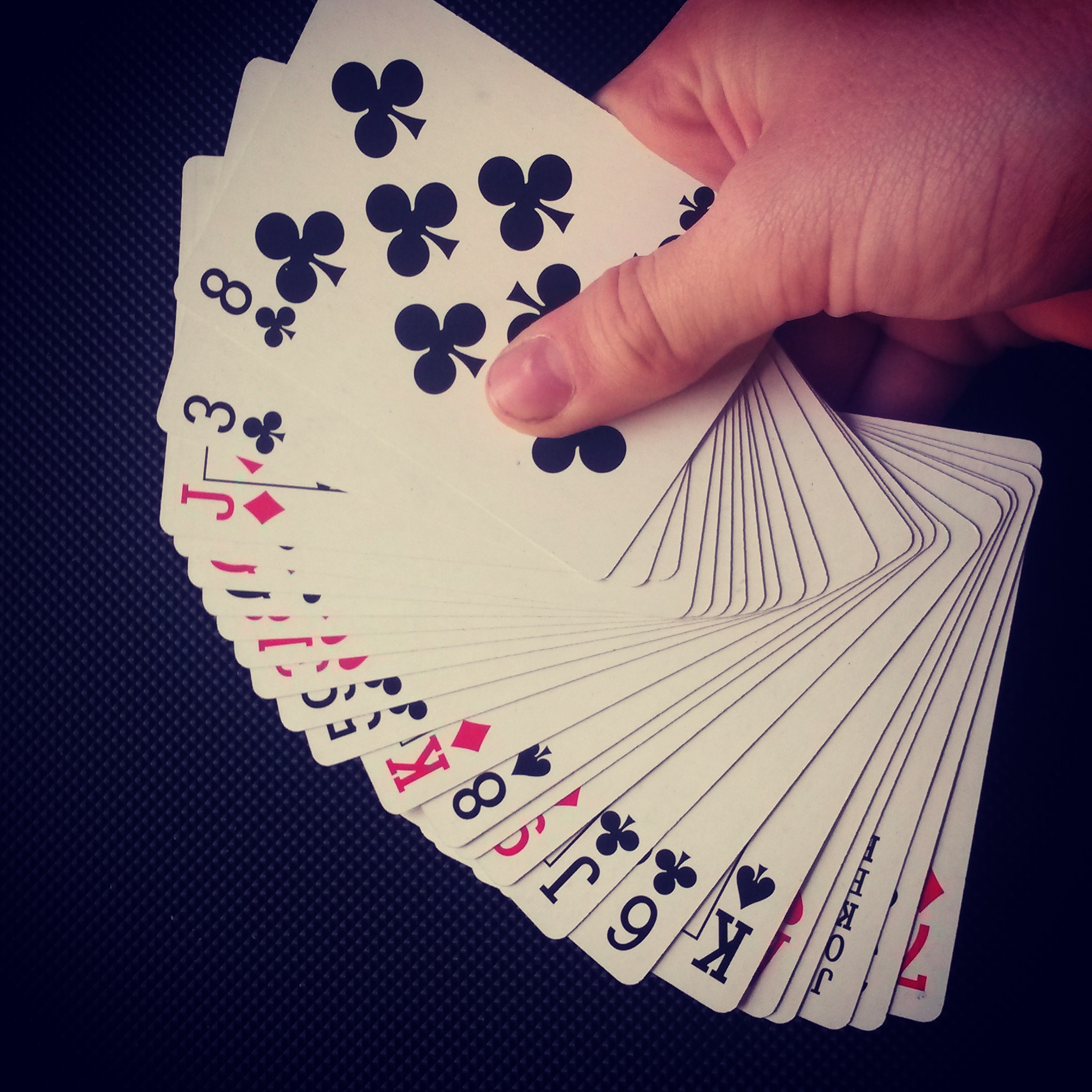 How to Throw Cards : 4 Steps - Instructables