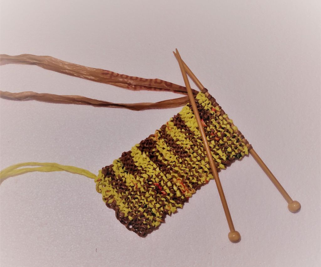 Plastic Bag Yarn : 5 Steps - Instructables