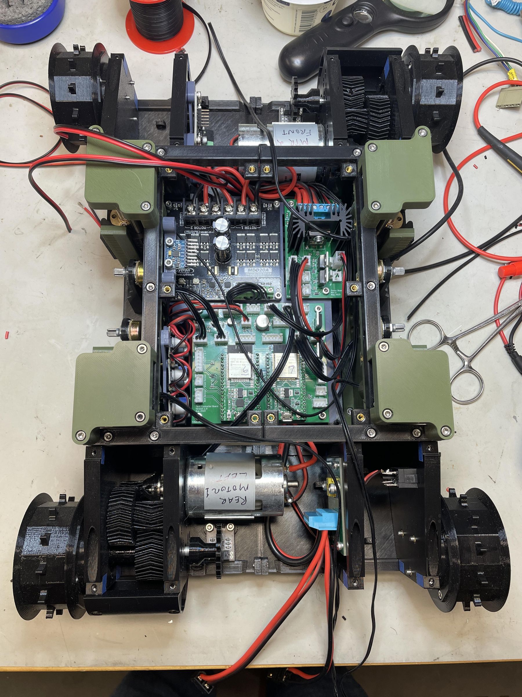 3D Printed DIY Remote Controlled Tank With Operational Gun : 10 Steps ...
