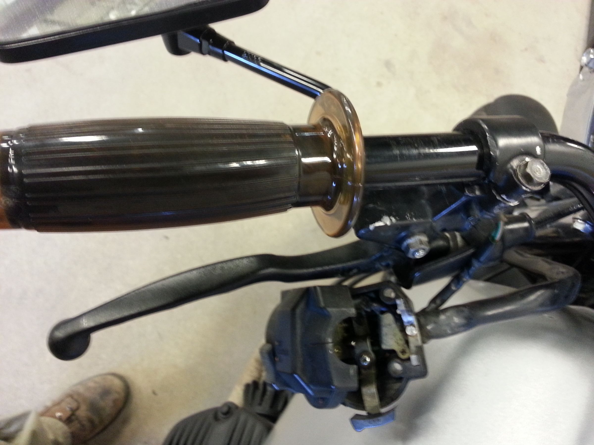 How to Change Motorcycle Grips : 3 Steps - Instructables