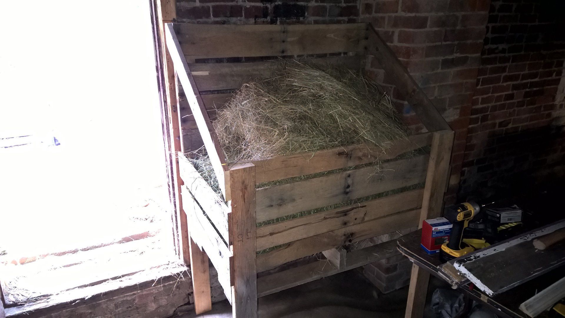 Recycled Pallets and Wood - Two Bale Hay Storage Rack : 8 Steps ...