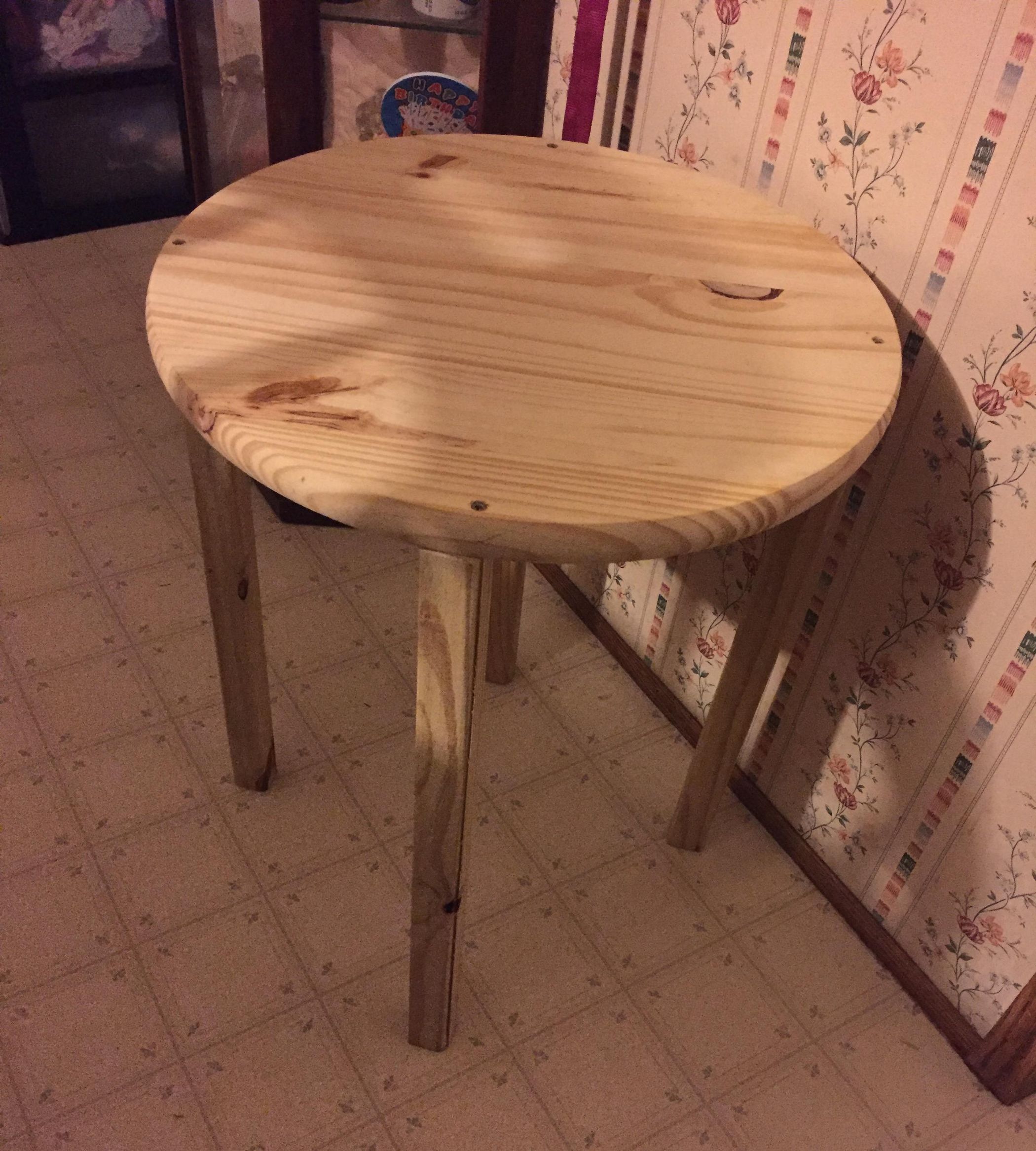 Wood End-Table : 4 Steps - Instructables