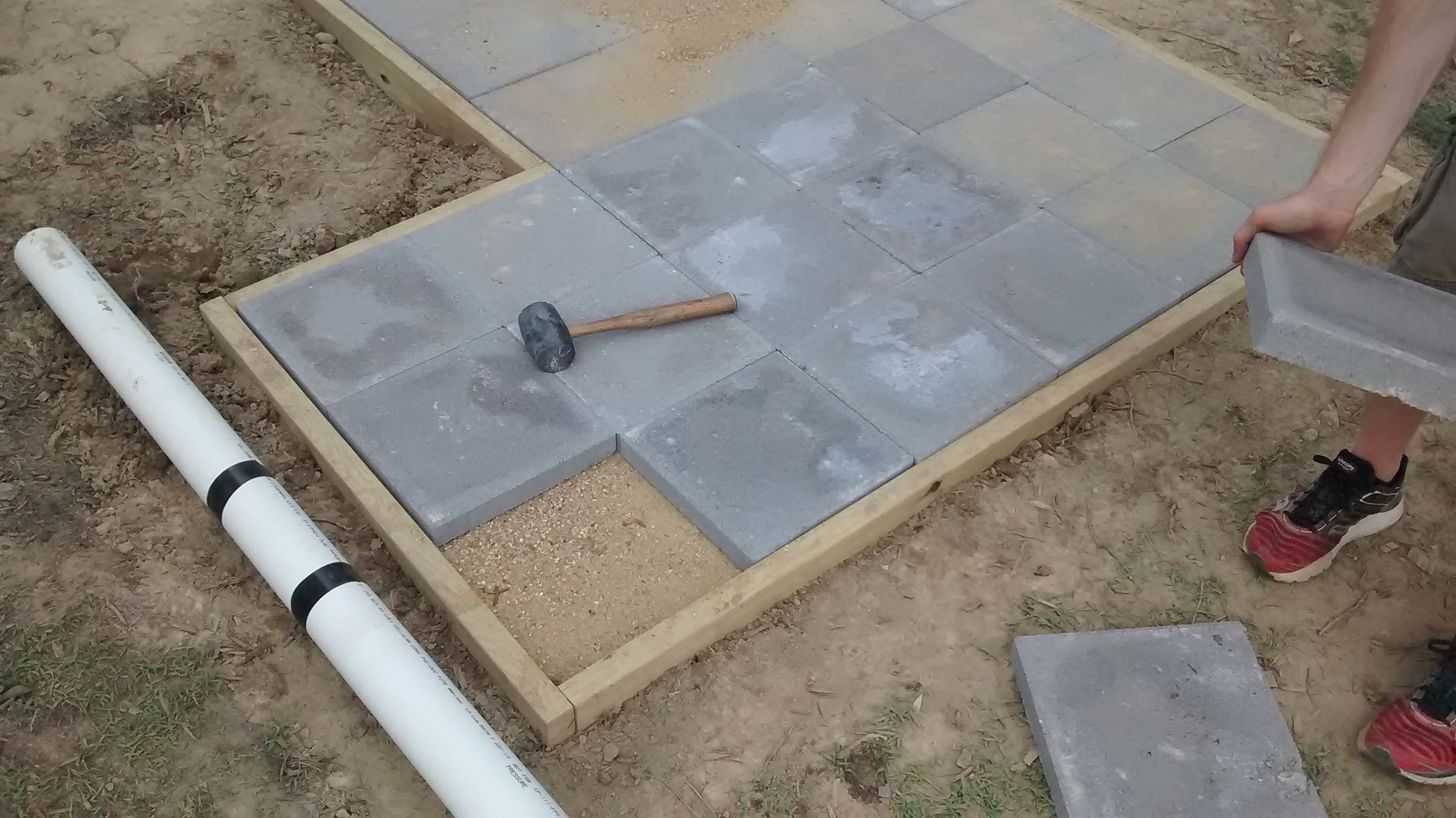 Building a Simple Patio Using Paving Stones : 9 Steps (with Pictures ...