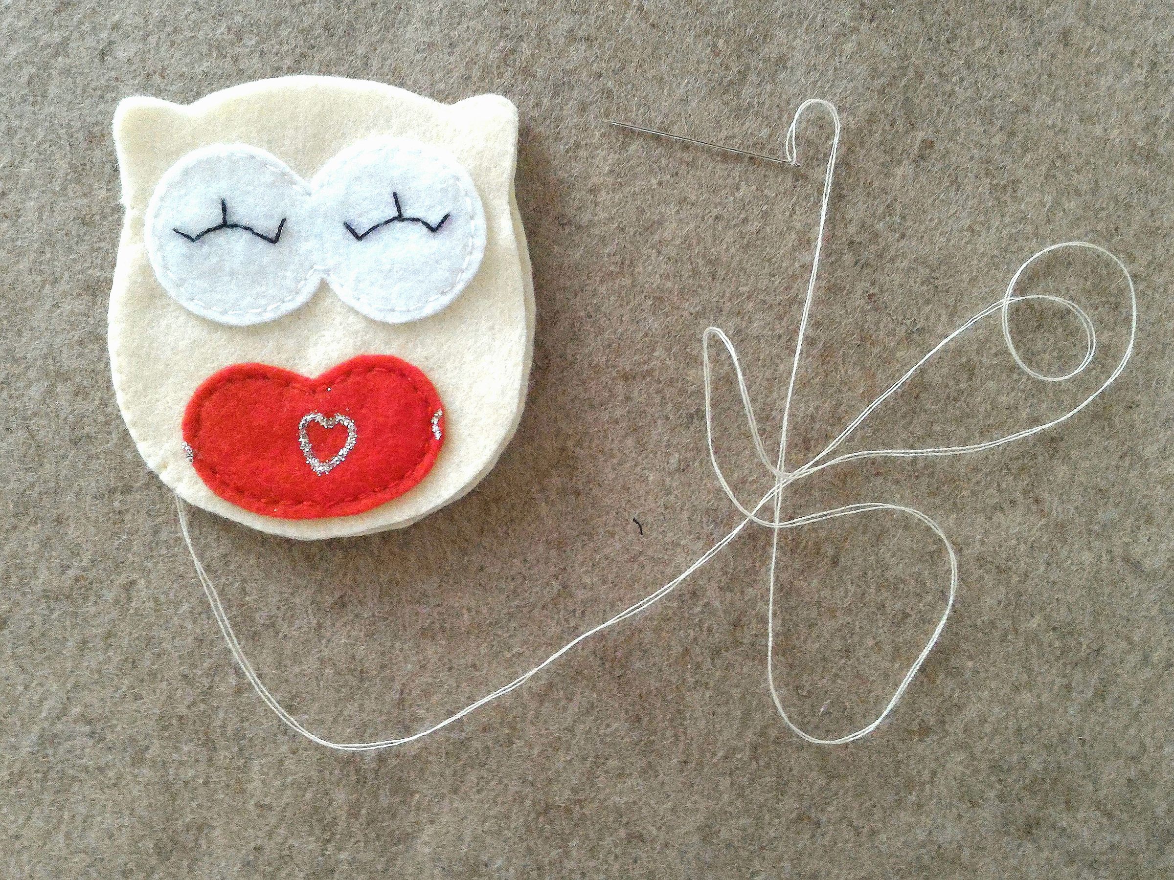 Valentine Felt Keyring : 11 Steps (with Pictures) - Instructables