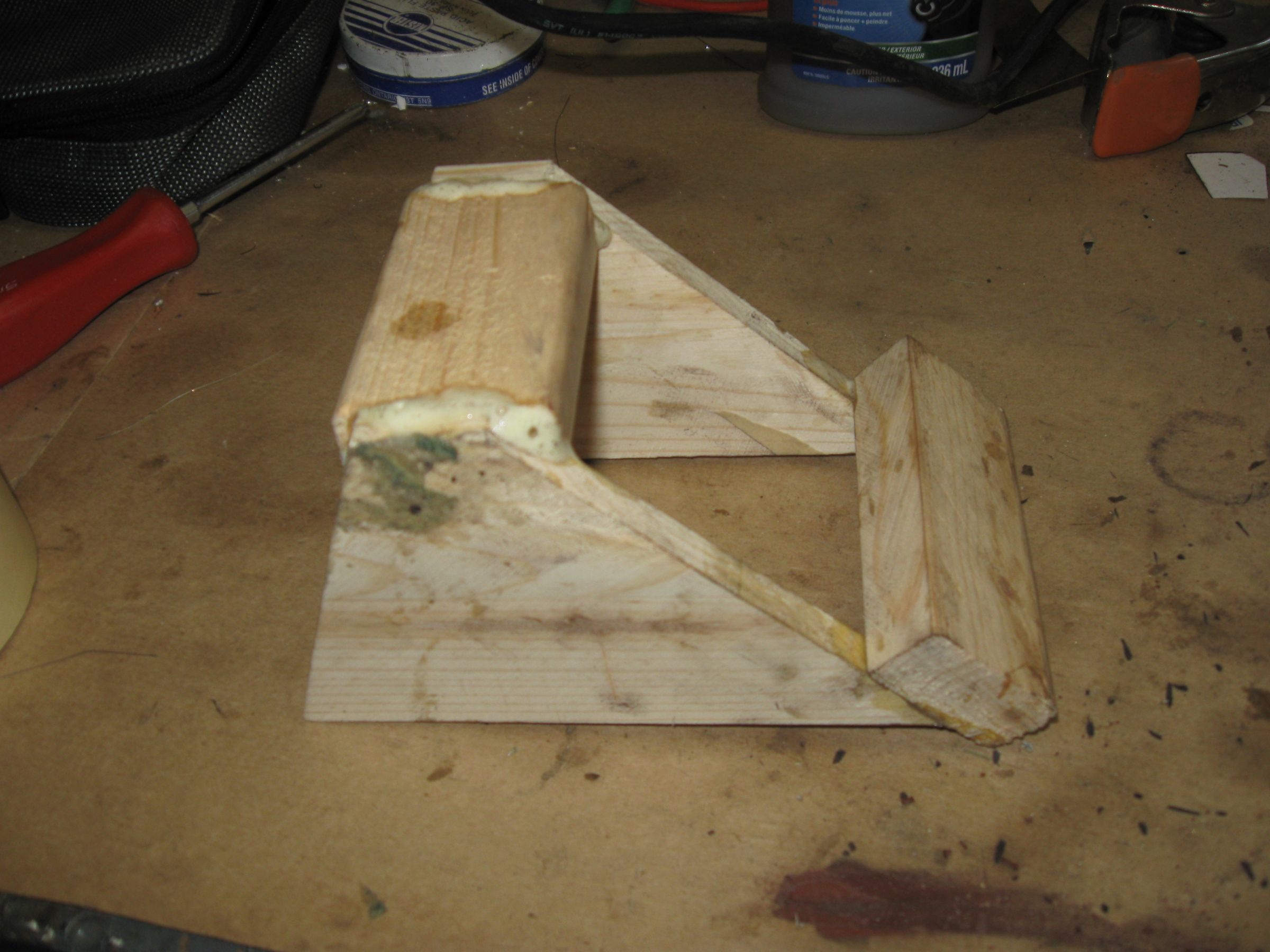 Gramophone Dock AKA Shiny Metal Papercraft : 7 Steps - Instructables