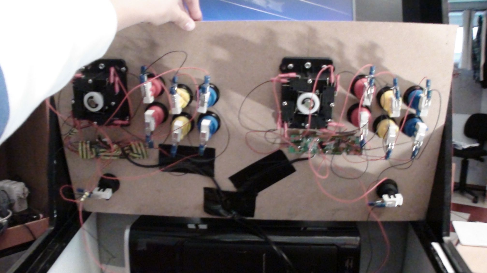 Build an Arcade Cabinet for 200euro ($250) : 8 Steps (with Pictures ...
