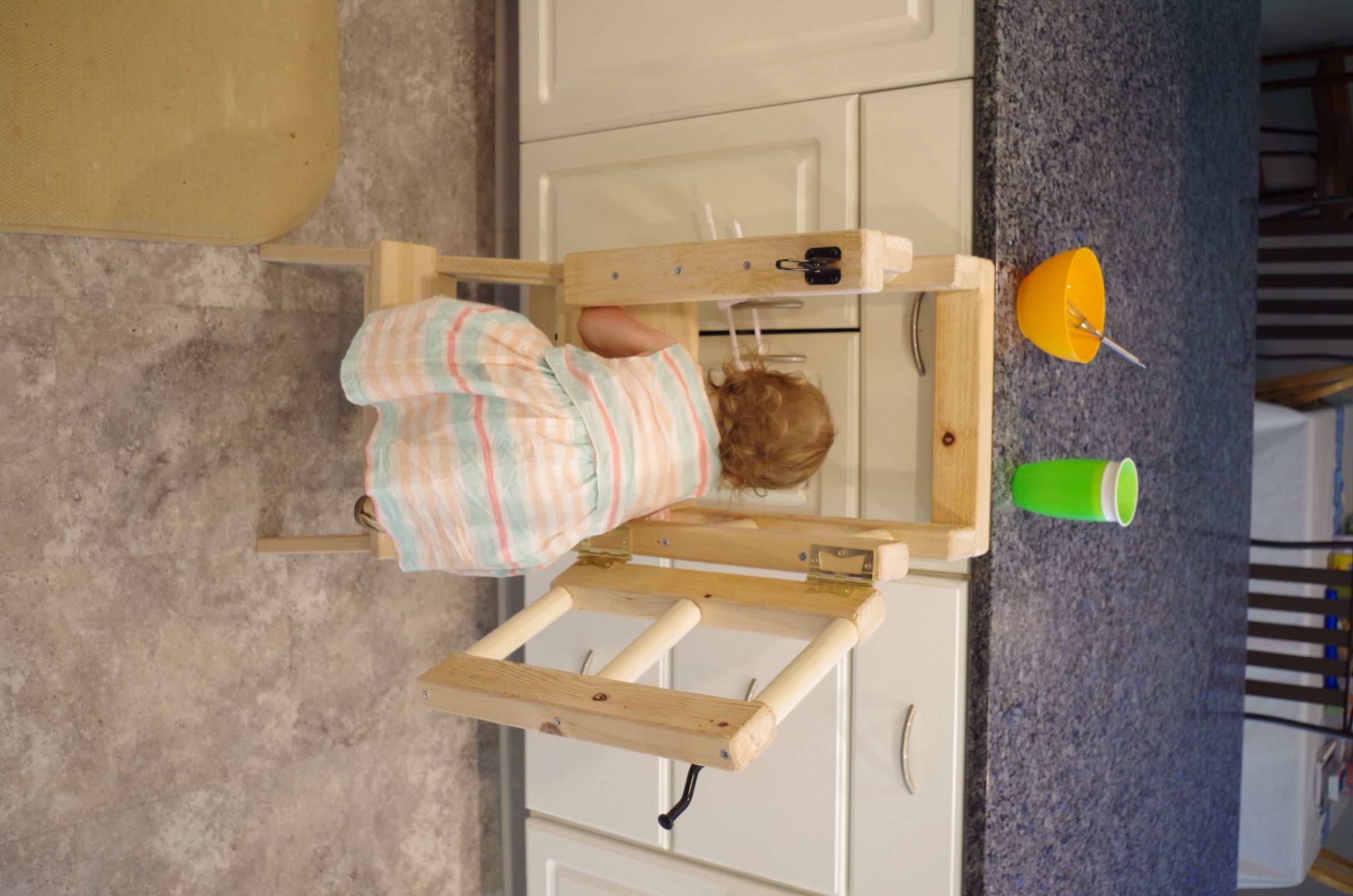 Kitchen Helper Tower : 8 Steps (with Pictures) - Instructables