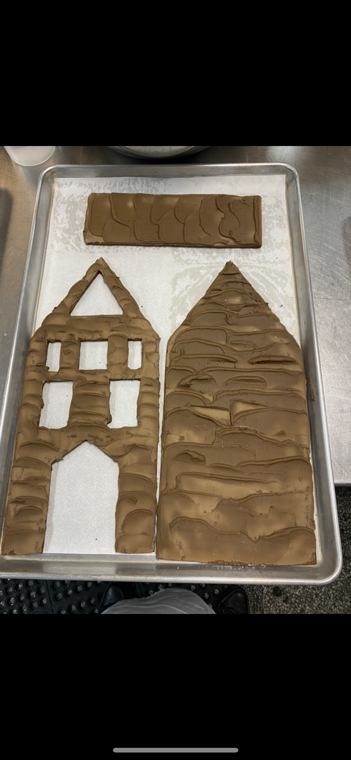 Haunted Gingerbread Display : 9 Steps (with Pictures) - Instructables