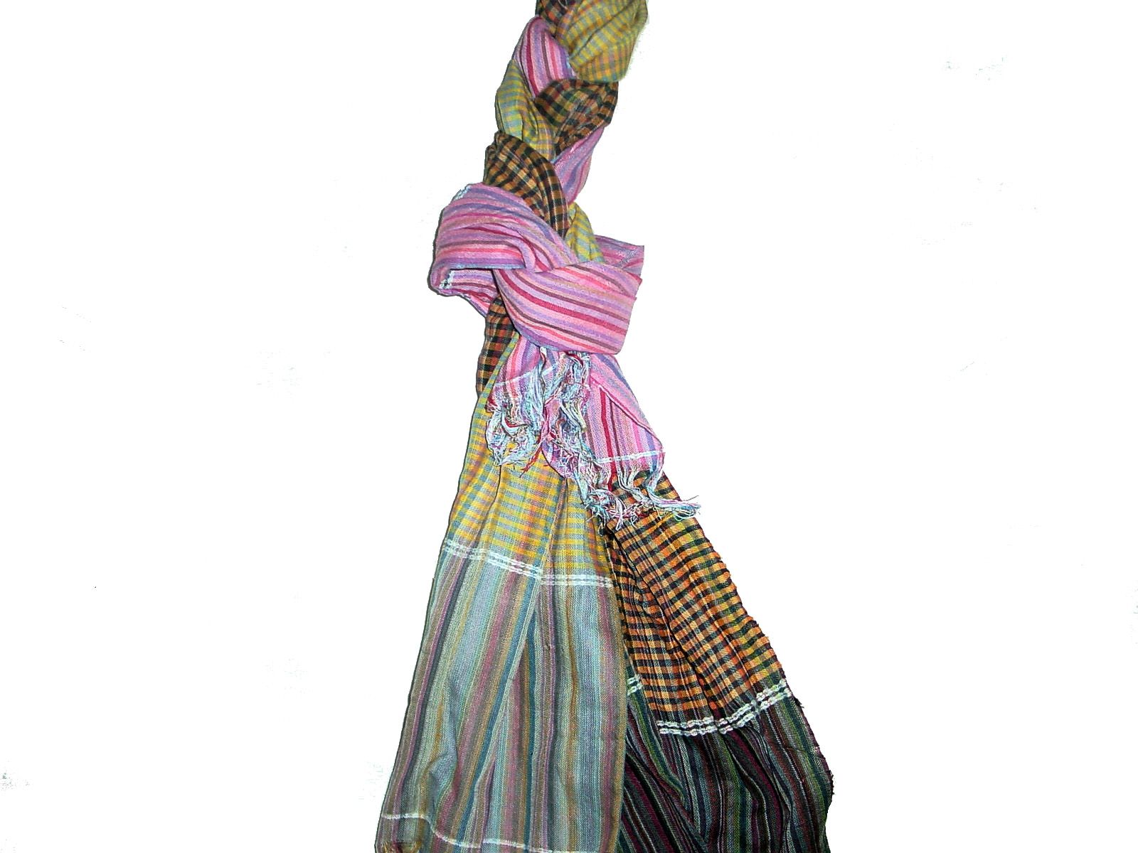 HOW TO MAKE a BRAIDED ROCK N ROLL SCARF : 6 Steps - Instructables